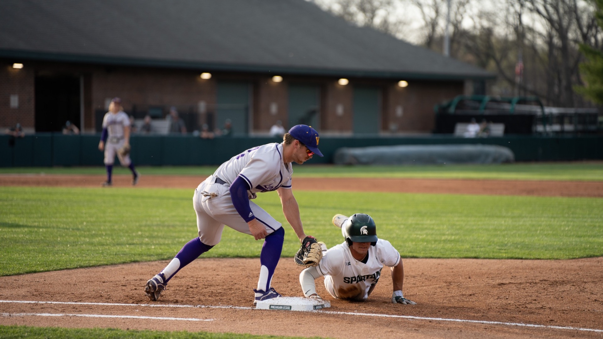 WIU Falls in Final Two Games Against Michigan State - Western Illinois ...