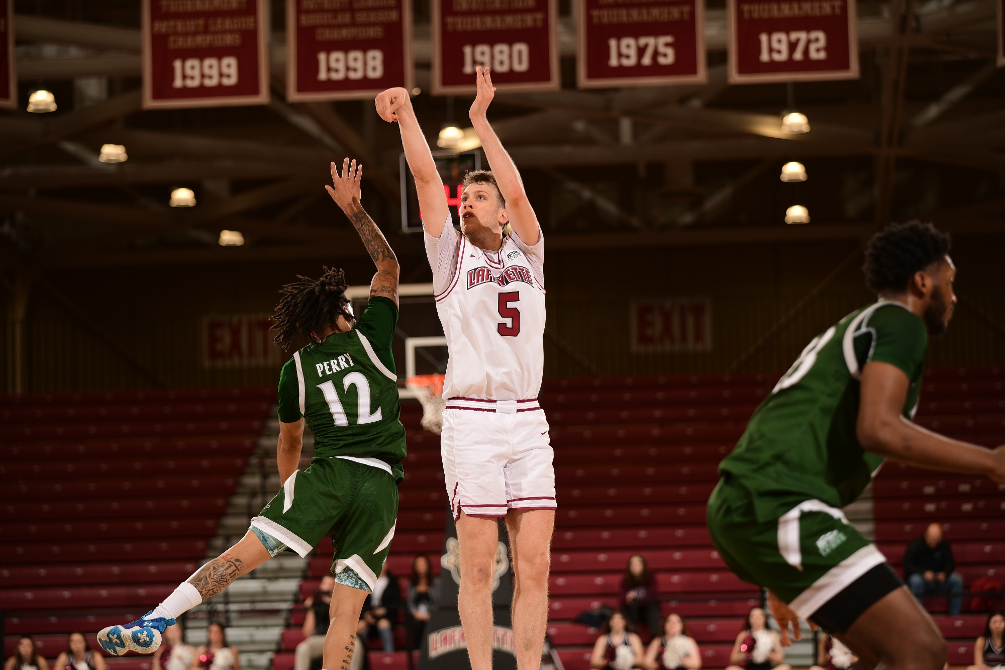Cold Shooting Versus Loyola Halts Men’s Hoops - Lafayette College Athletics