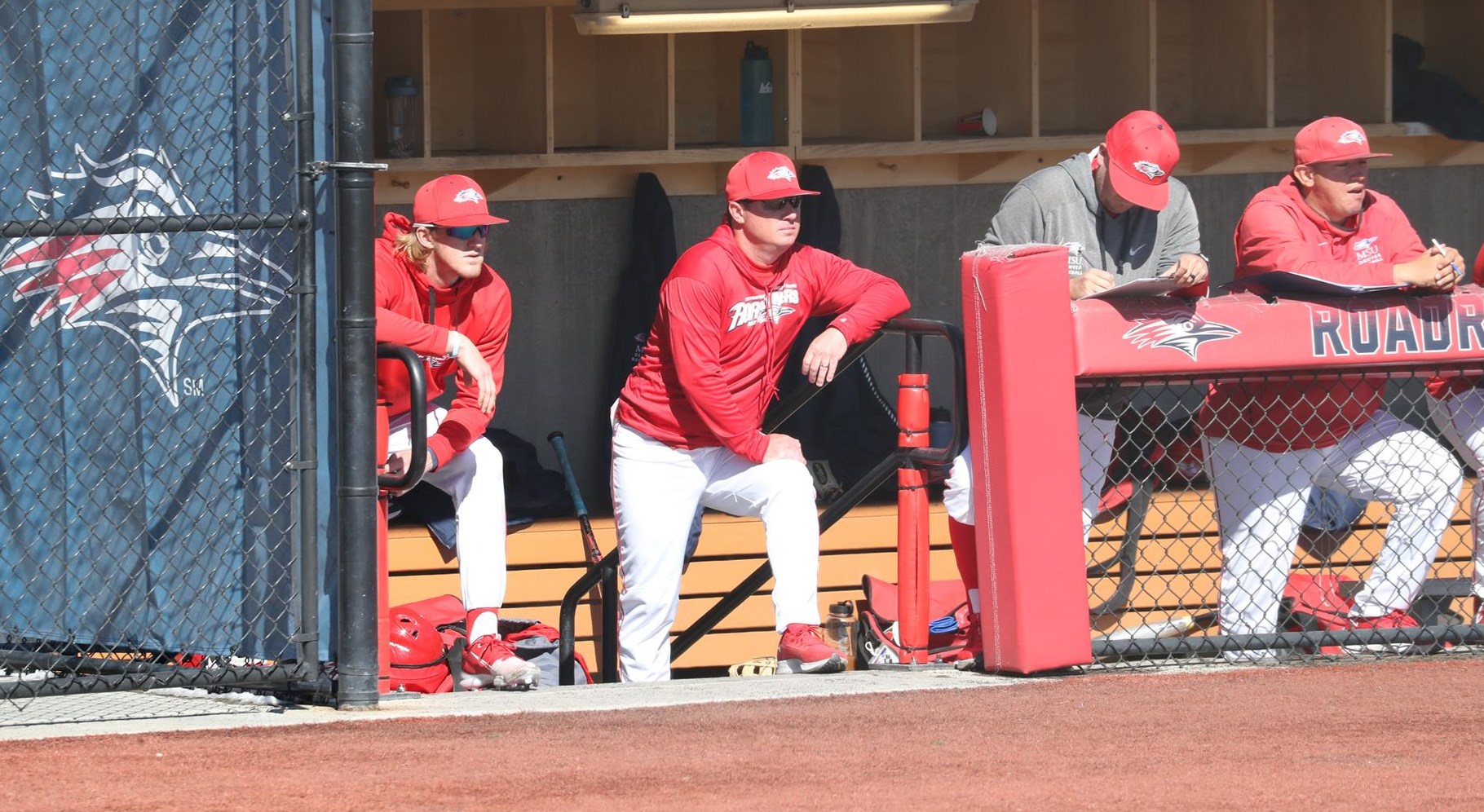 : Nos. 19/13 Roadrunners Settle for Split - MSU Denver Athletics