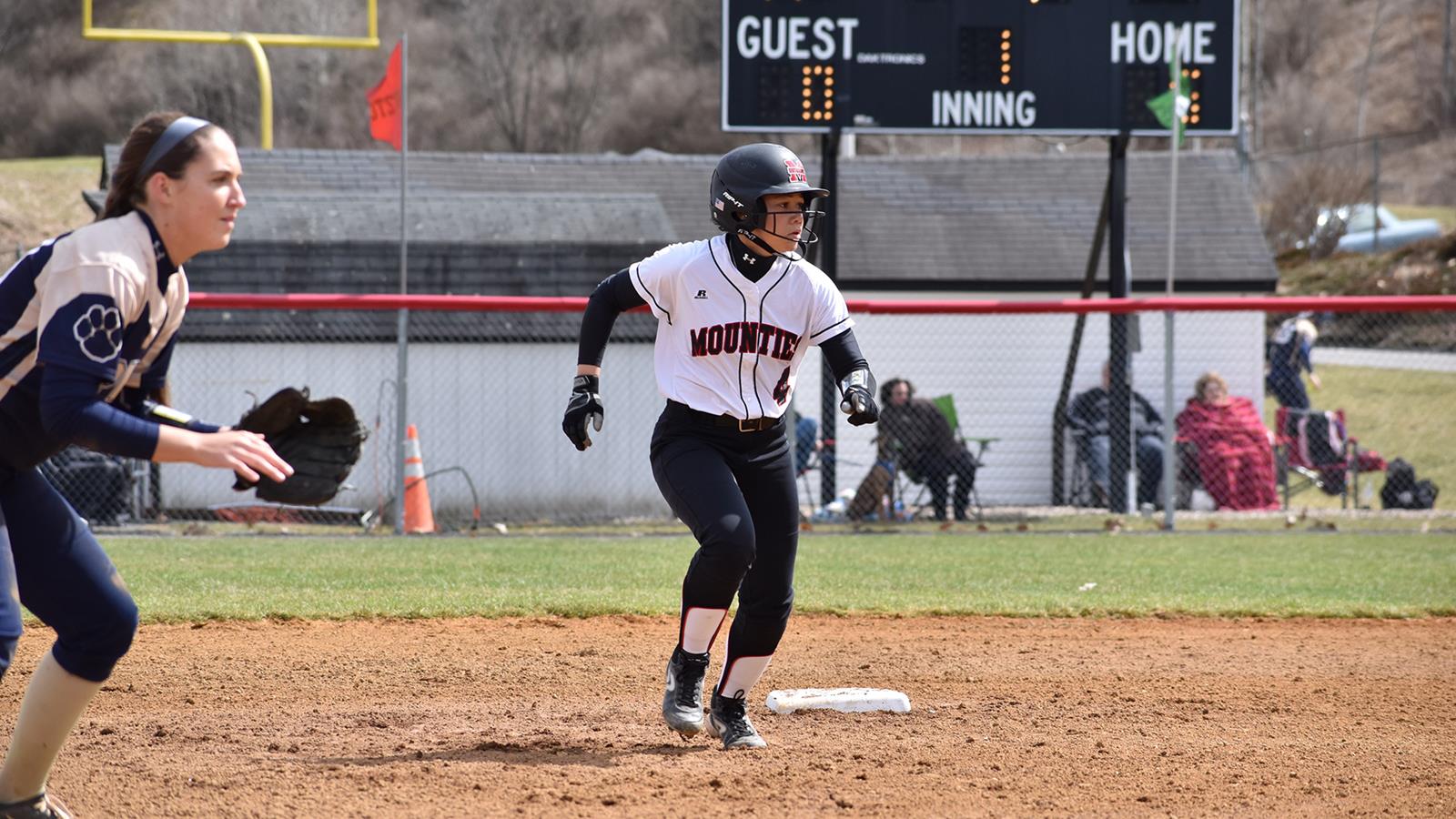 Deshae Jones - Softball - Mansfield University Athletics