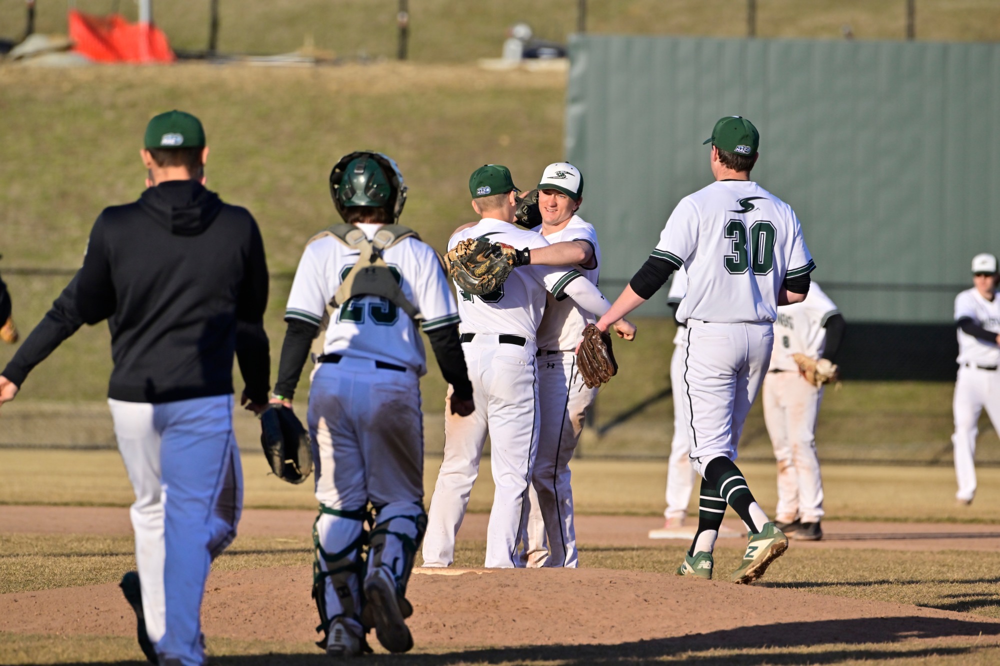 Baseball wins wild opener, 13-11, over Mary Baldwin - Stevenson University