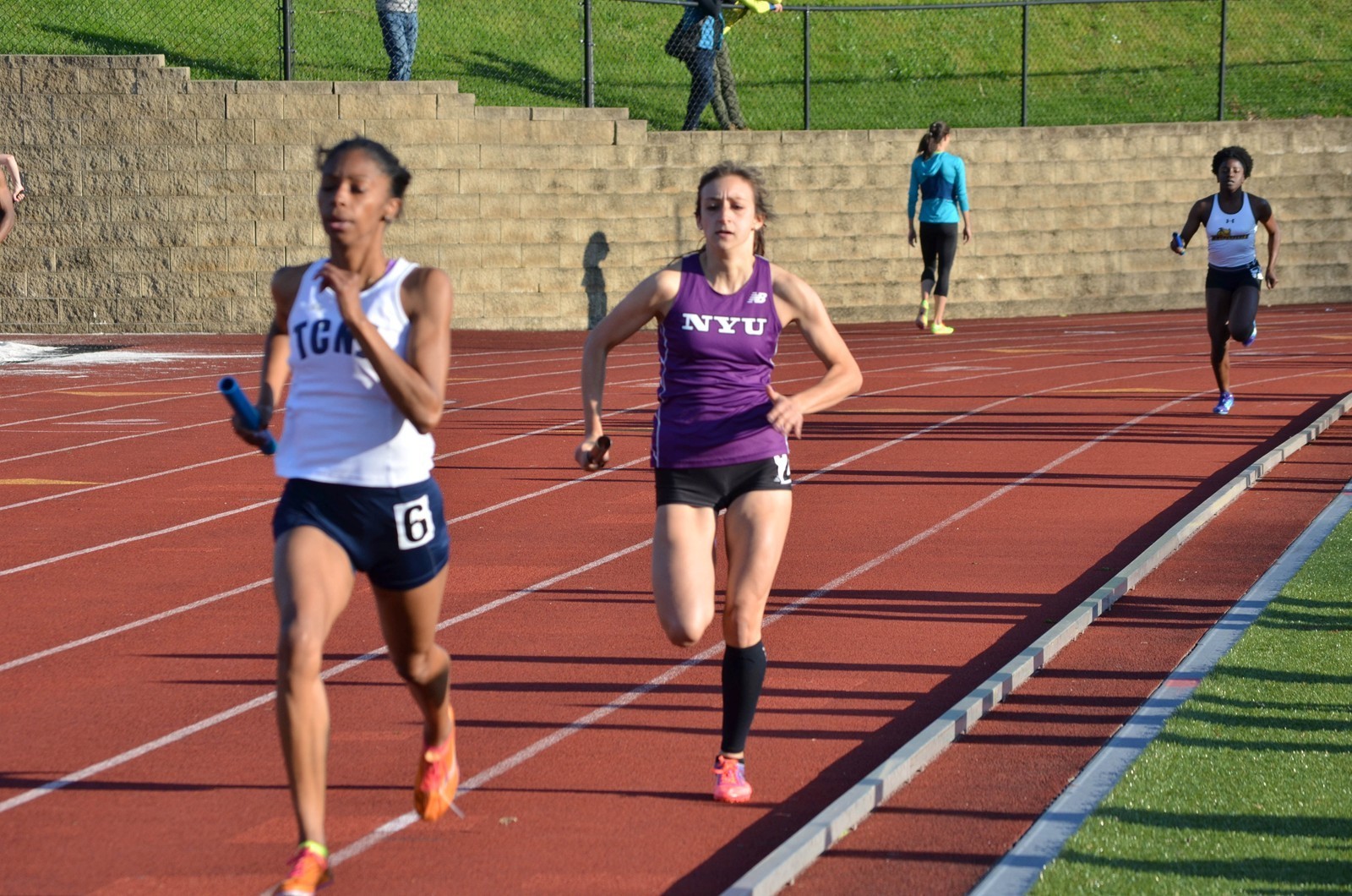 Danielle Medellin - 2016 - Women's Track & Field - NYU Athletics