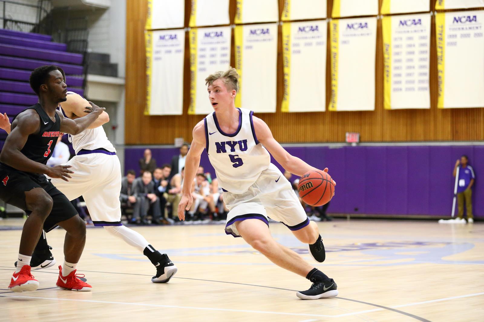 Men's Basketball Opens 2018-19 Campaign with Win - NYU Athletics
