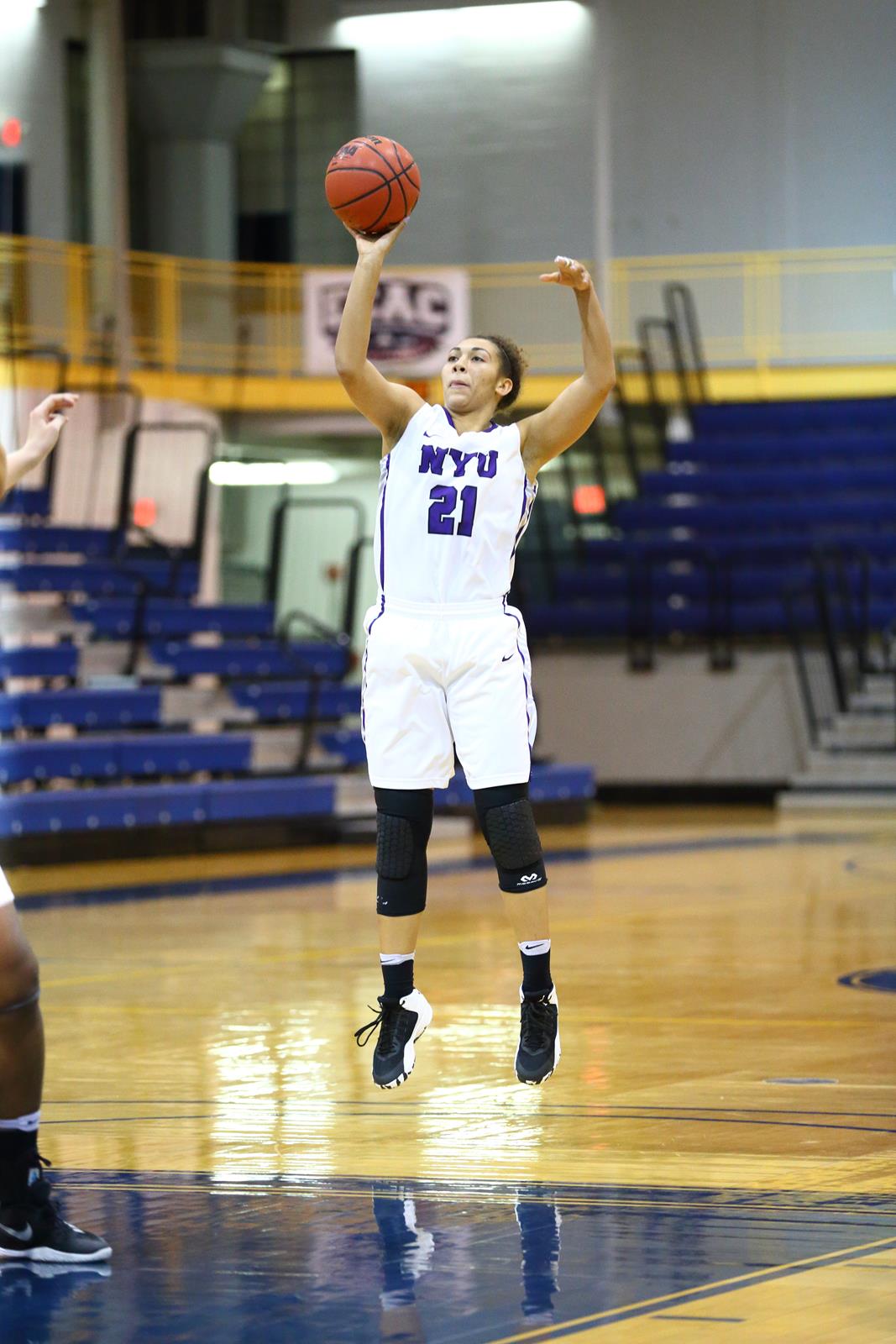 Mikaela Pyatt - 2017-18 - Women's Basketball - NYU Athletics