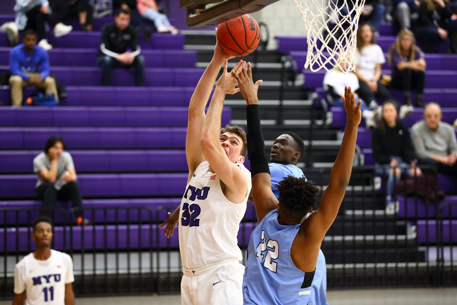 Men's Basketball Wins on the Road - NYU Athletics