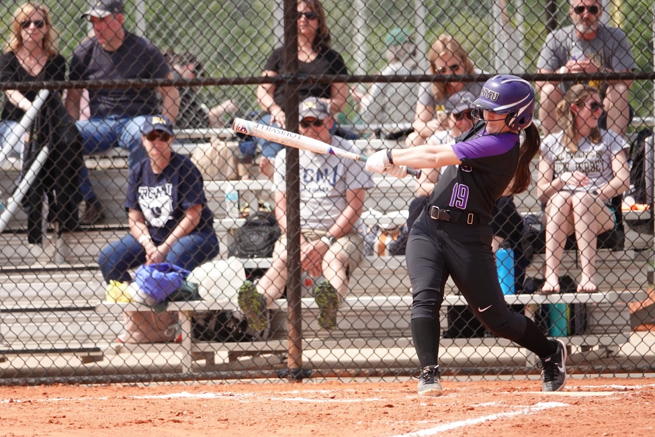 Softball Team Opens 2020 Campaign - NYU Athletics