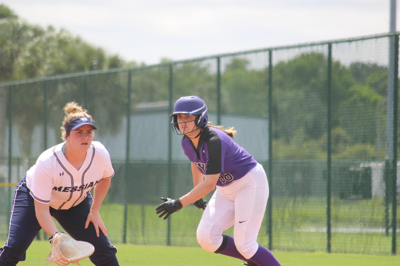 Claire Stefanelli - 2019 - Softball - NYU Athletics