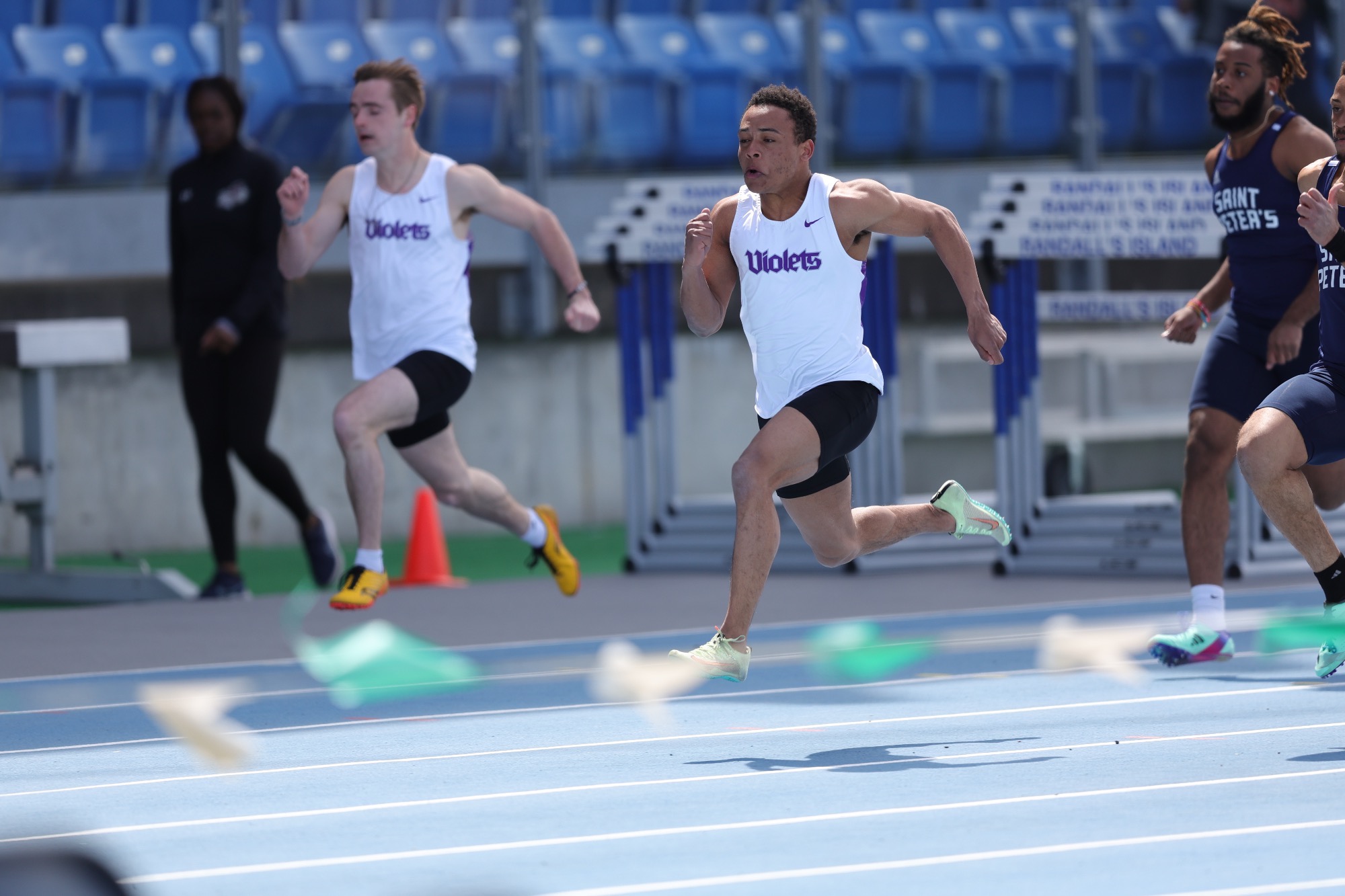 Zion Glover - 2023 - Men's Track & Field - NYU Athletics