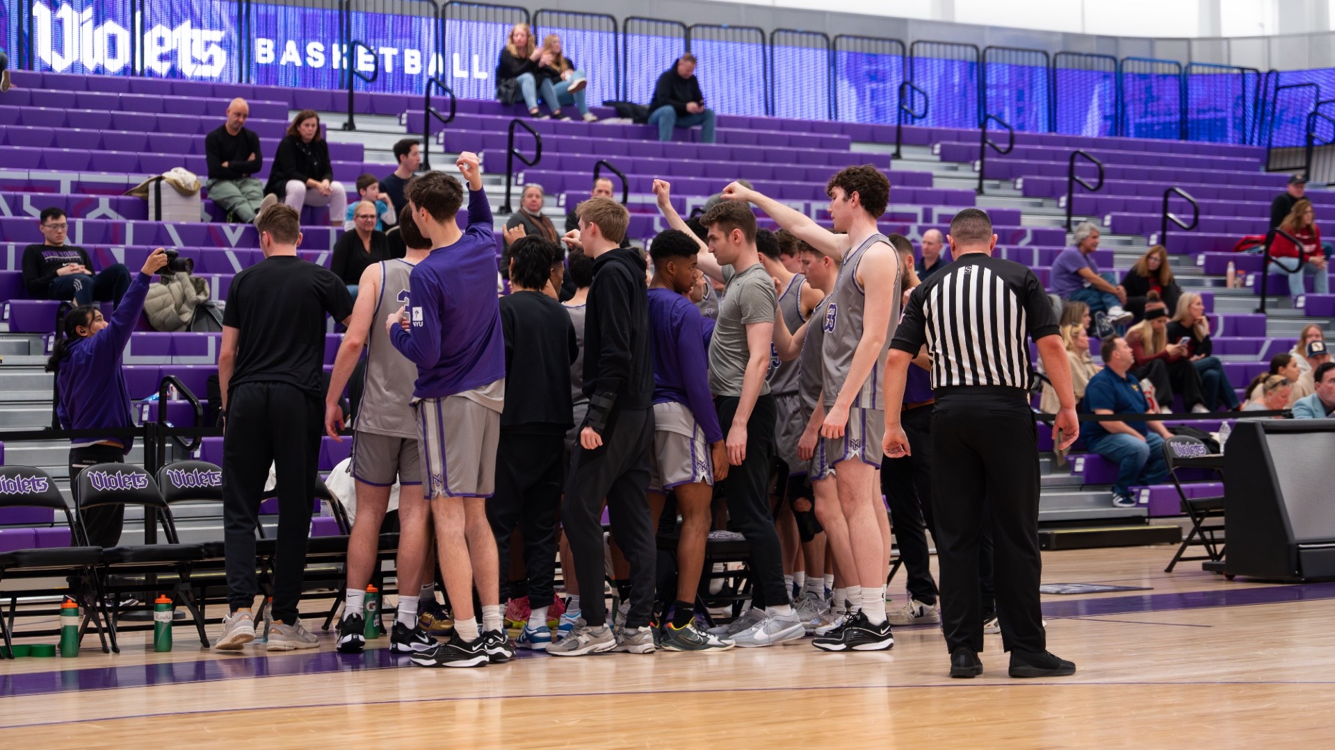 Men’s Basketball Downed by Carnegie Mellon - NYU Athletics
