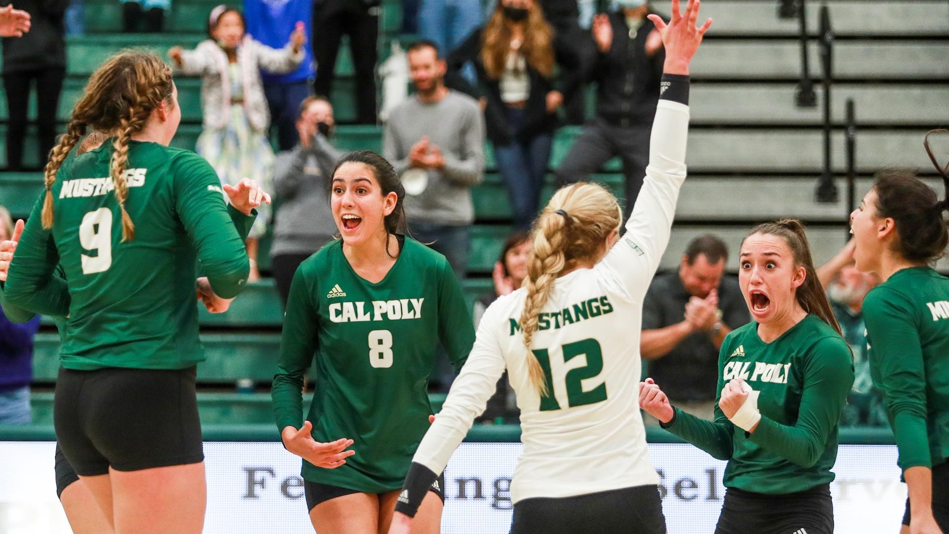 Block Party Leads Mustangs to 3-1 Win Over UCSB Saturday - Cal Poly
