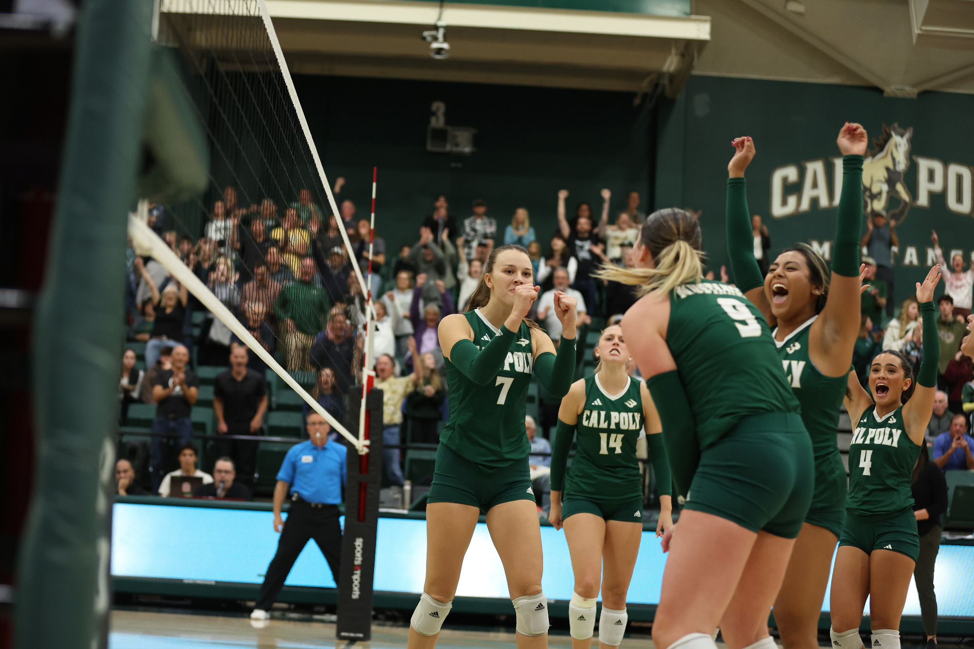 Mott Magic: Mustangs Rally to Take Down Long Beach State at Home ...