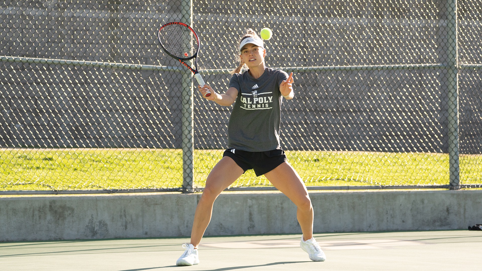Mustangs Earn Decisive 6-1 Victory Over Montana in First Dual - Cal Poly