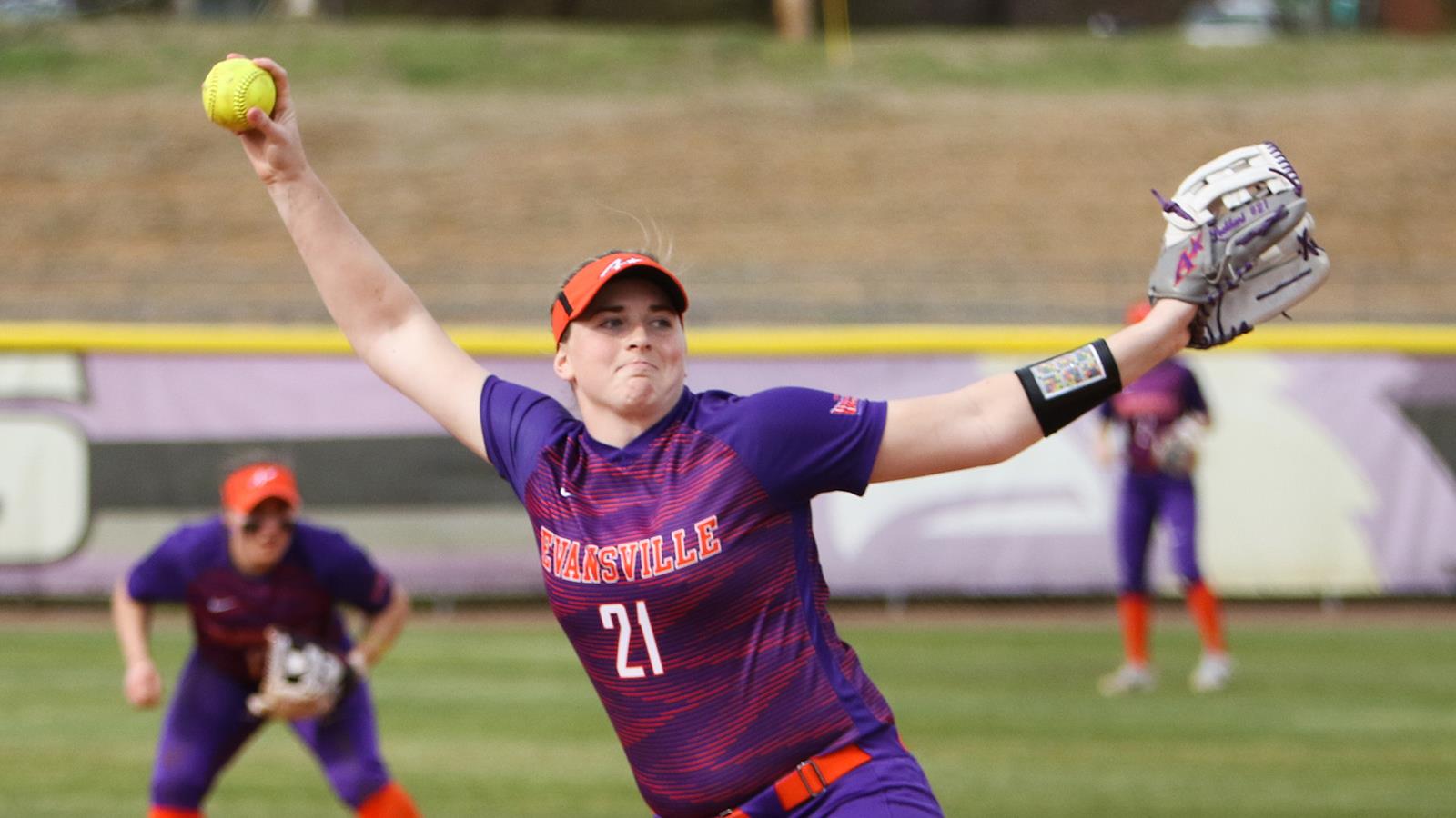 Emily Lockhart - Softball - University of Evansville Athletics