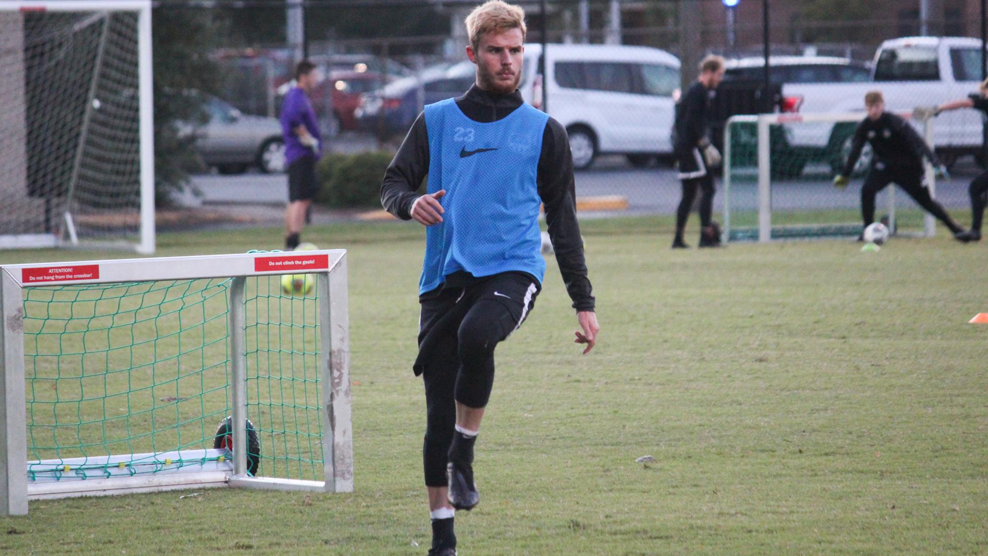 Evan Dekker - Men's Soccer - University of Evansville Athletics