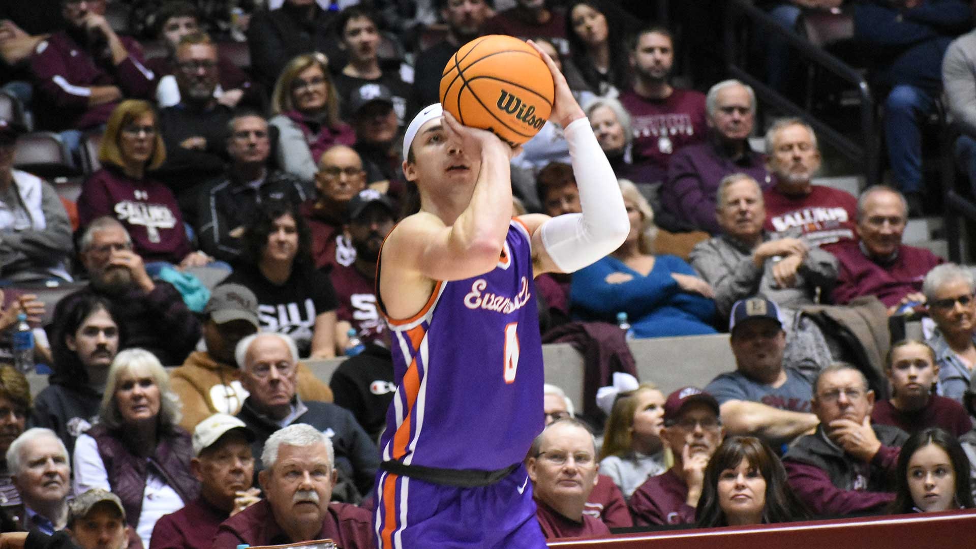 Gage Bobe - Men's Basketball - University of Evansville Athletics