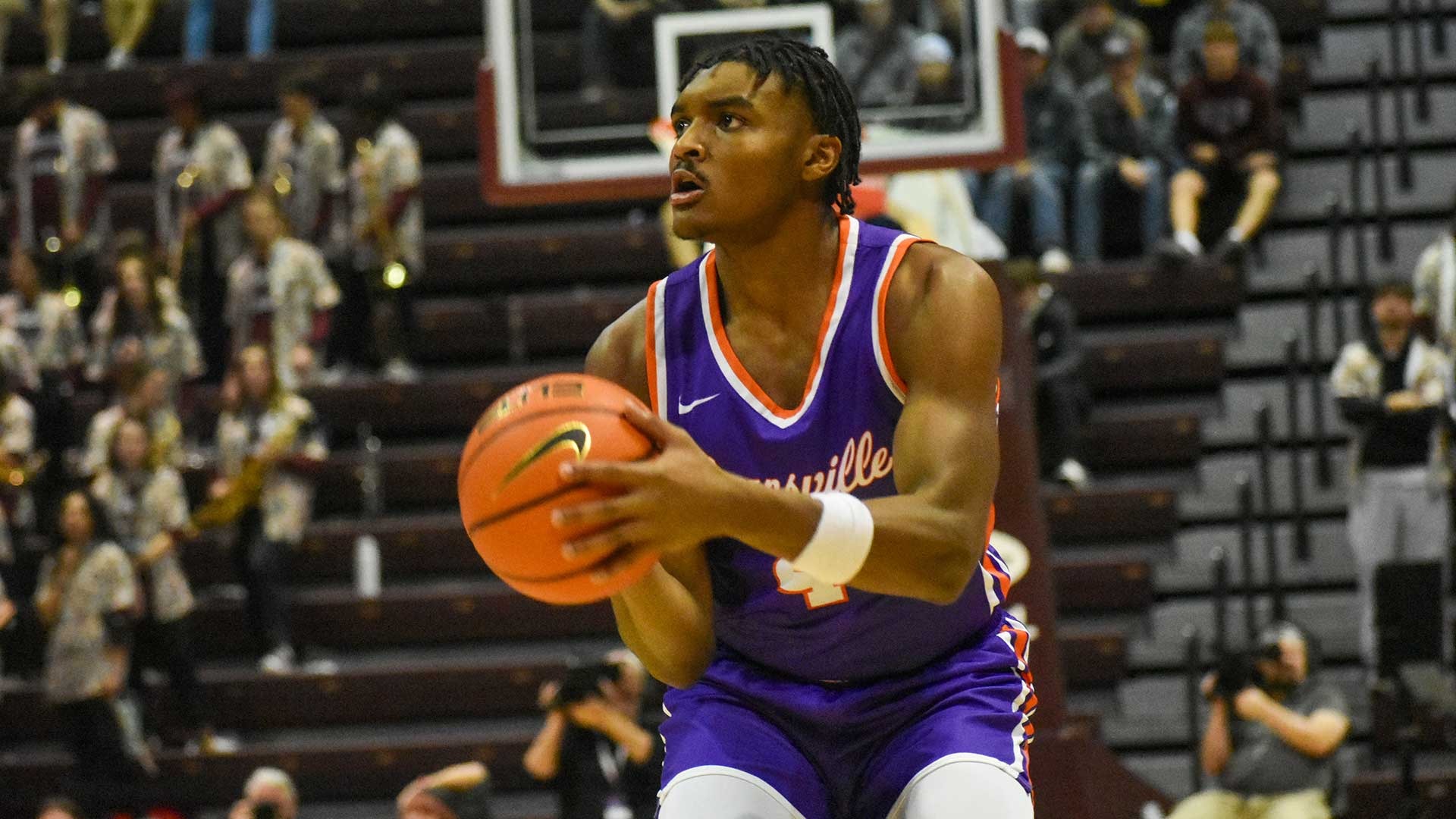 Chuck Bailey III scores 27 points in MVC opener - University of ...