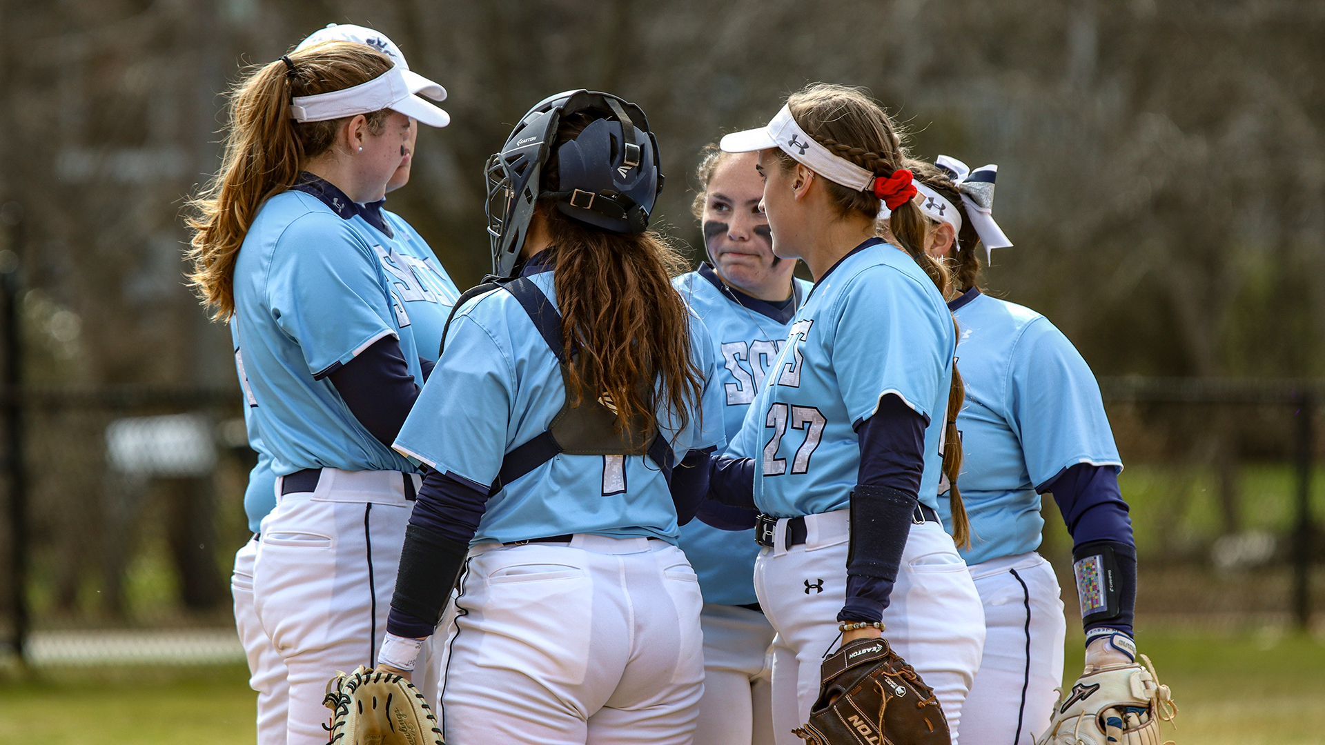 Gulls Protect The Nest In CCC Opener - Gordon College Athletics