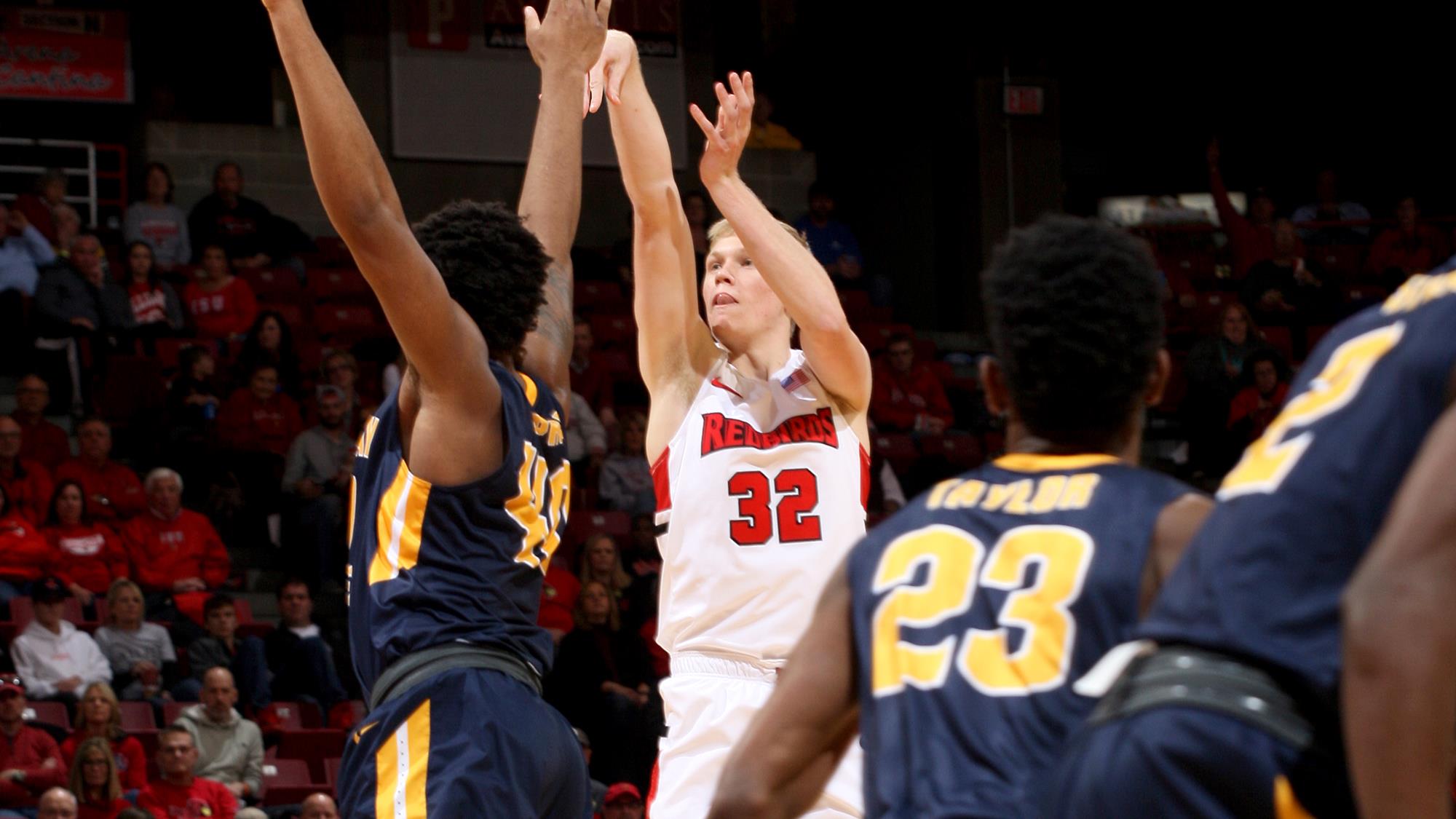Taylor Bruninga - Men's Basketball - Illinois State University Athletics