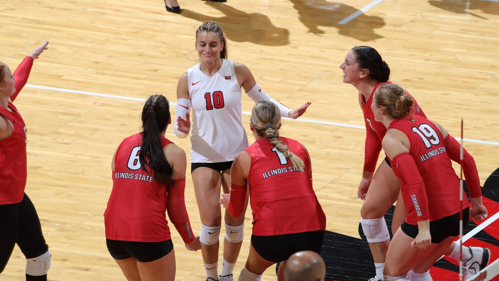 Mari Hinkle - Volleyball - Illinois State University Athletics