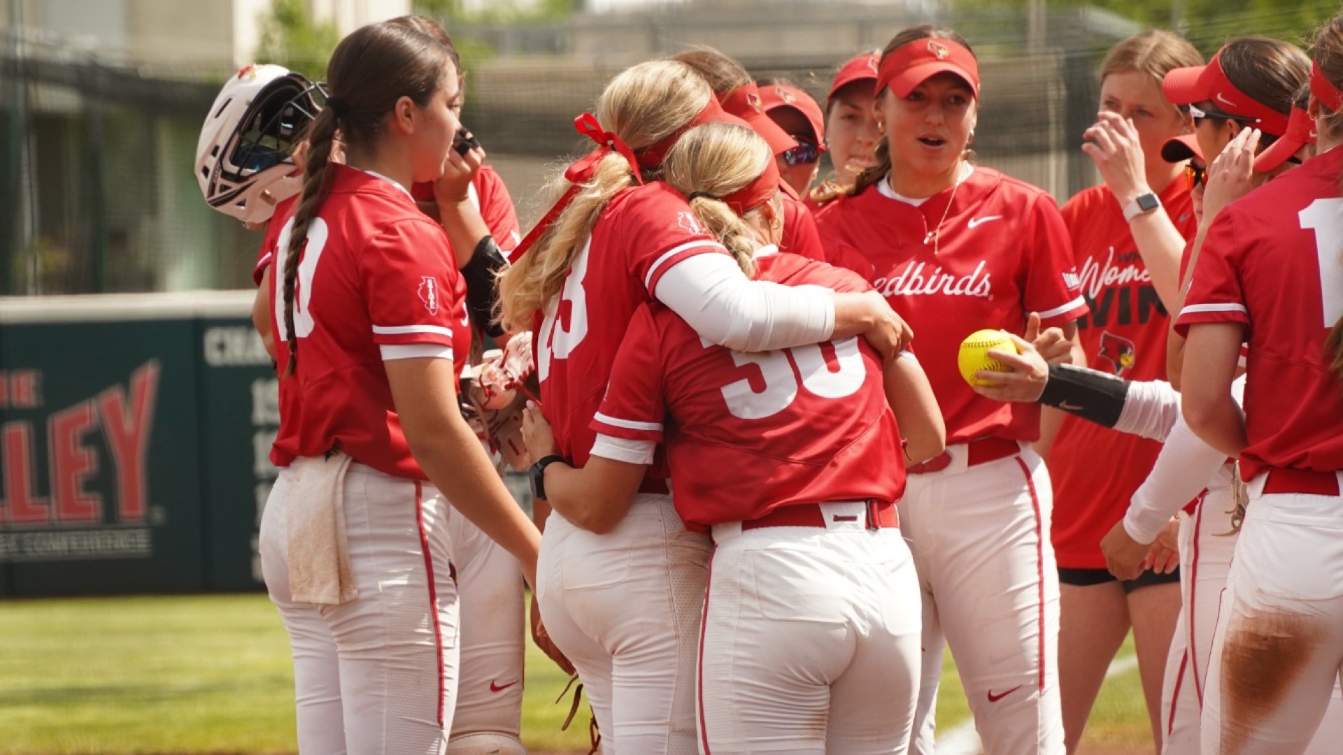 Redbird Softball Signs Seven to 2025 Class - Illinois State University ...