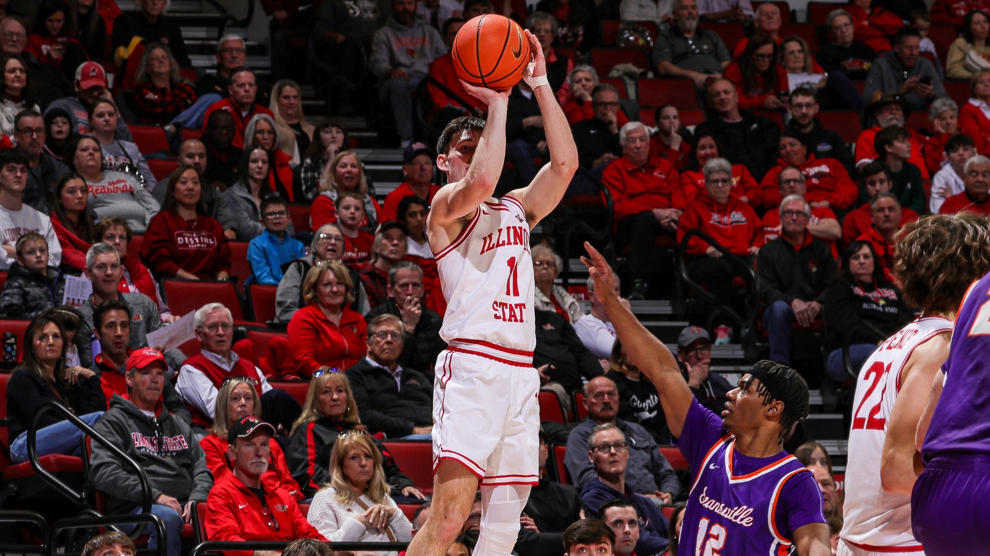 Redbirds Accept Bid to Play in College Basketball Invitational ...