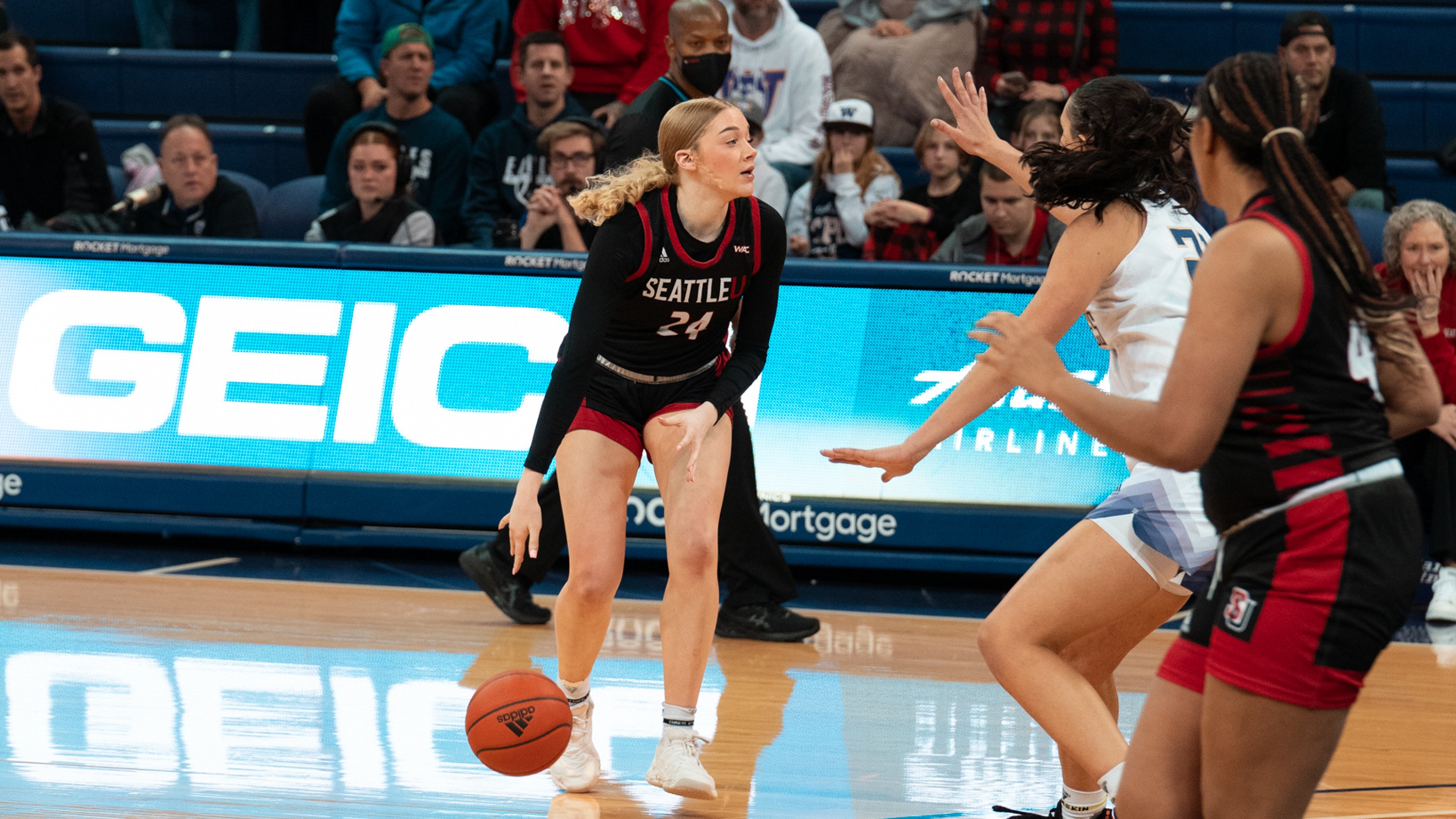 Clark Carries Redhawks Over Vaqueros - Seattle University