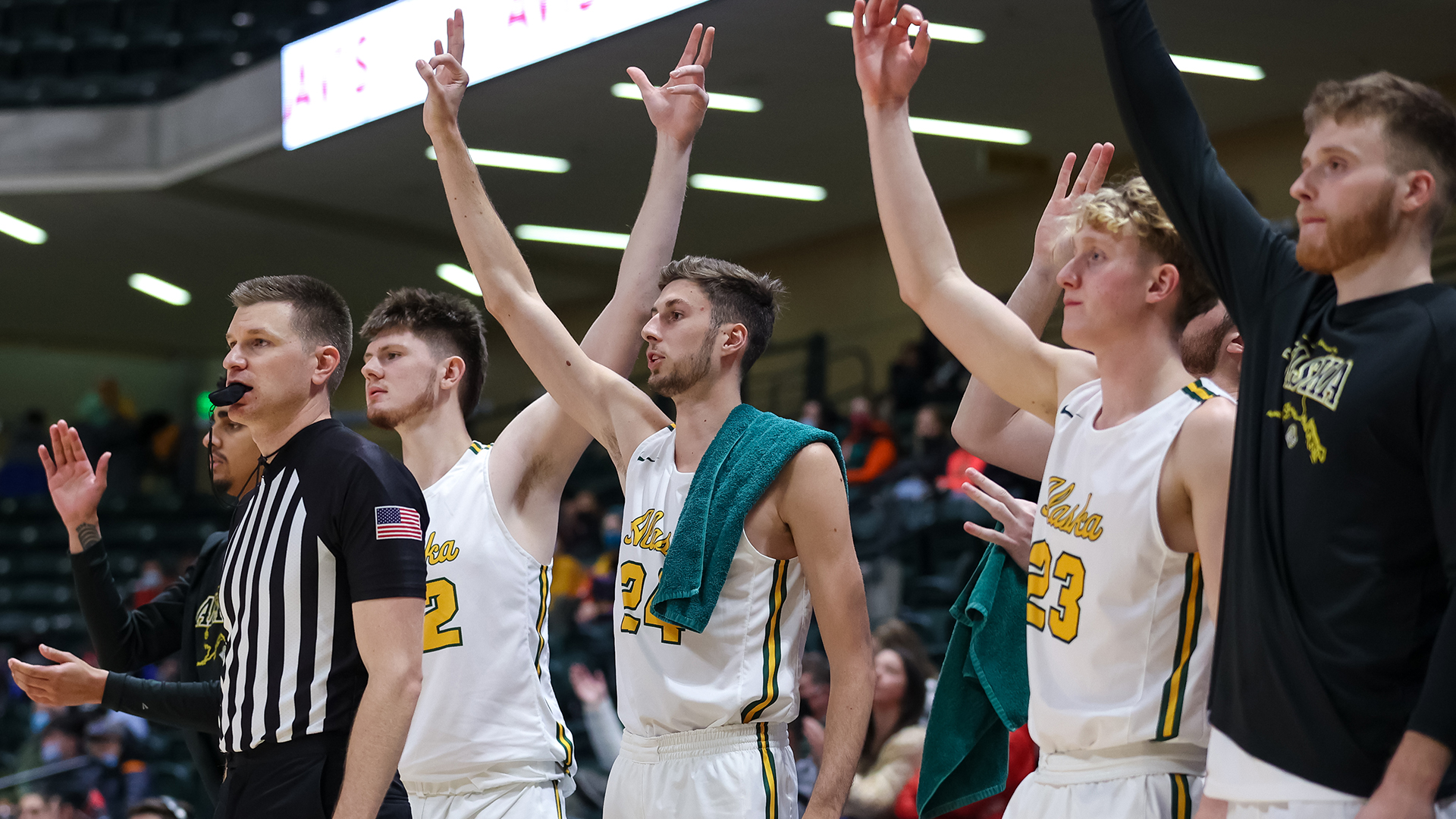 2021-22 UAA Men's Basketball Season Review | University of Alaska Anchorage