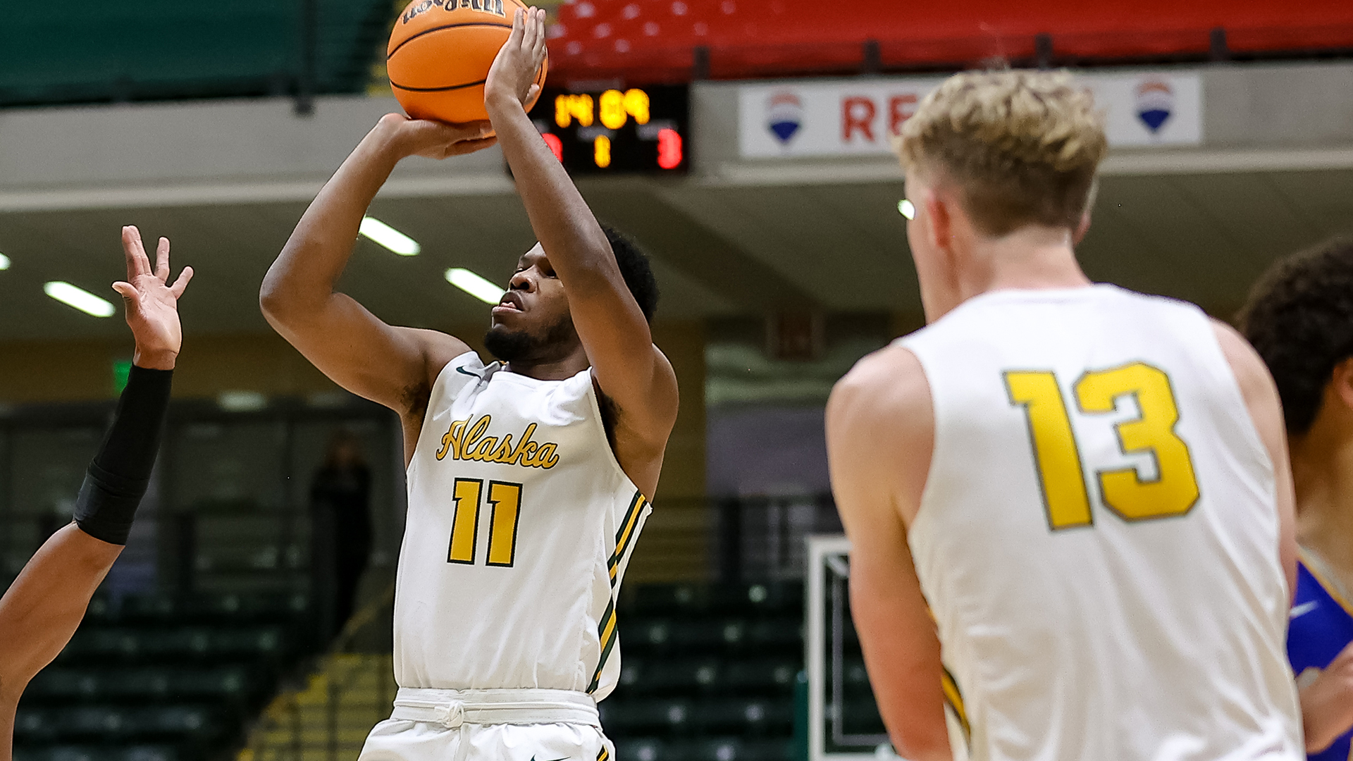 Men welcome old rivals for GNAC openers | University of Alaska Anchorage