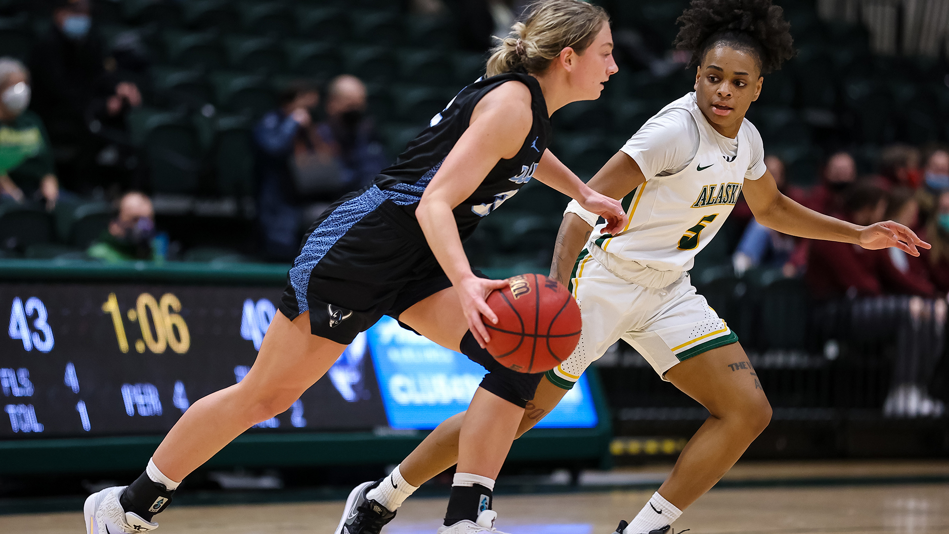 Seawolves repel Sharks with closing run | University of Alaska Anchorage