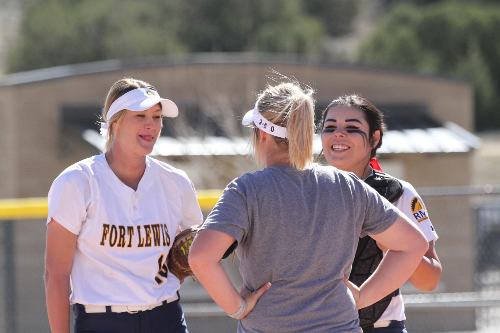 Angelique Elemen - Softball - Fort Lewis College Athletics