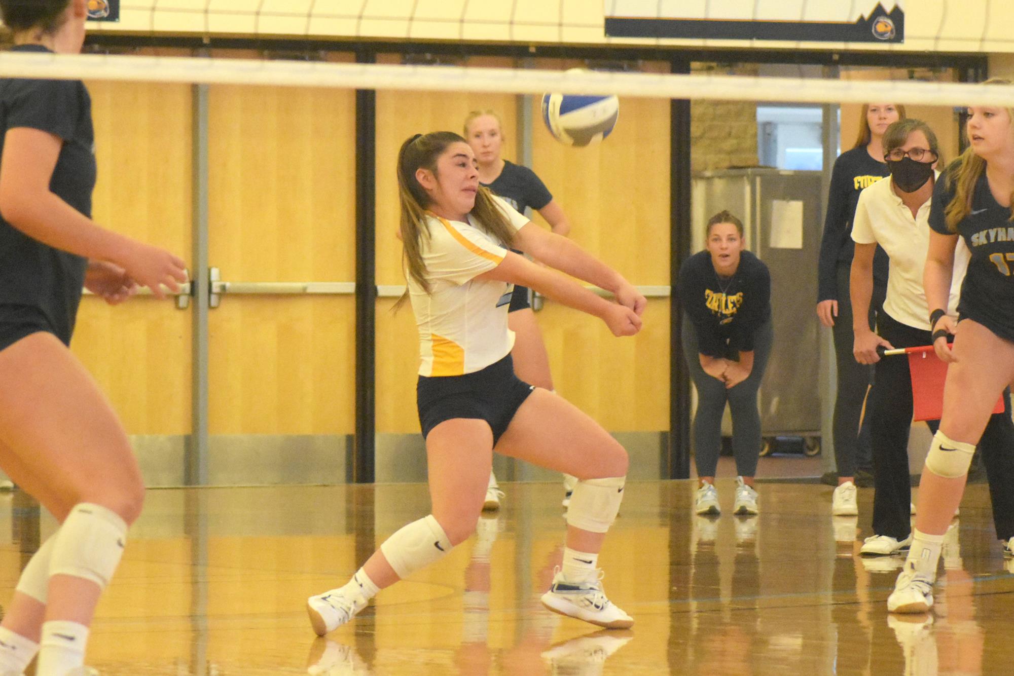 Kamryn Lopez - Women's Volleyball - Fort Lewis College Athletics