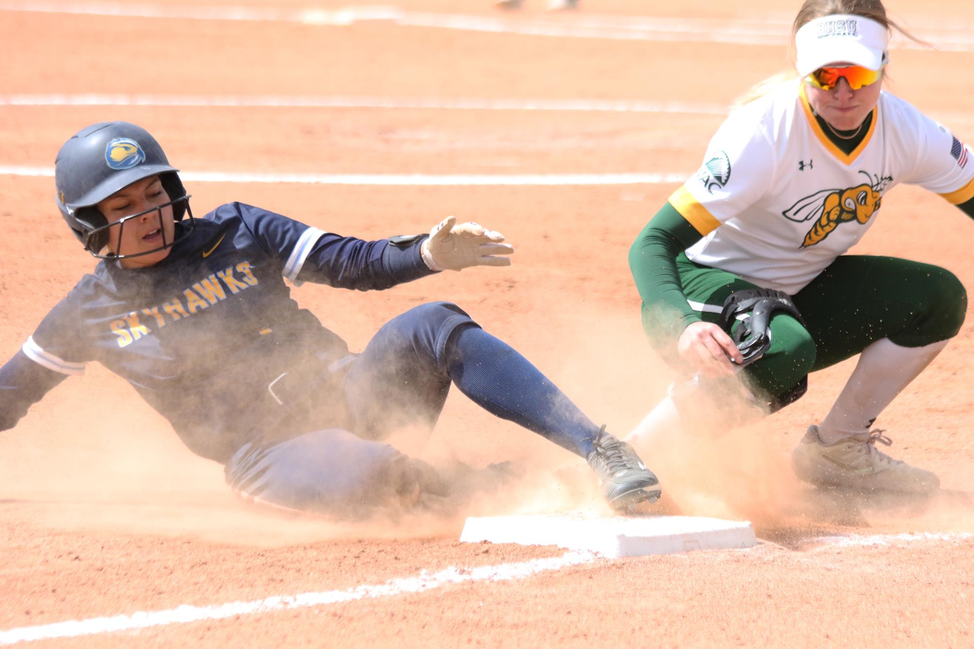 Series Opener Goes to the Skyhawks in Sweep of Yellow Jackets - Fort ...