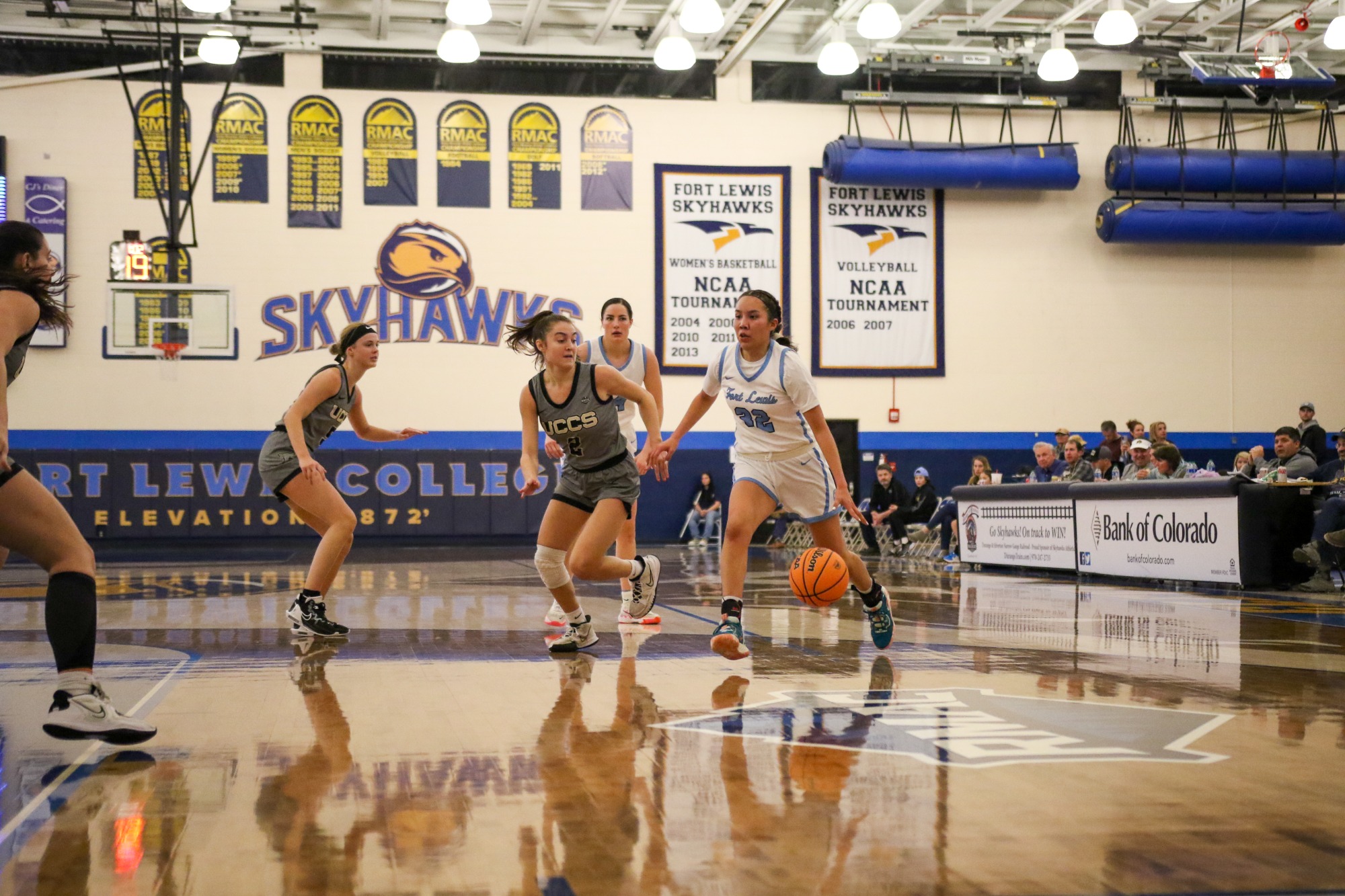 Women's basketball comes up short versus Eagles despite second half ...