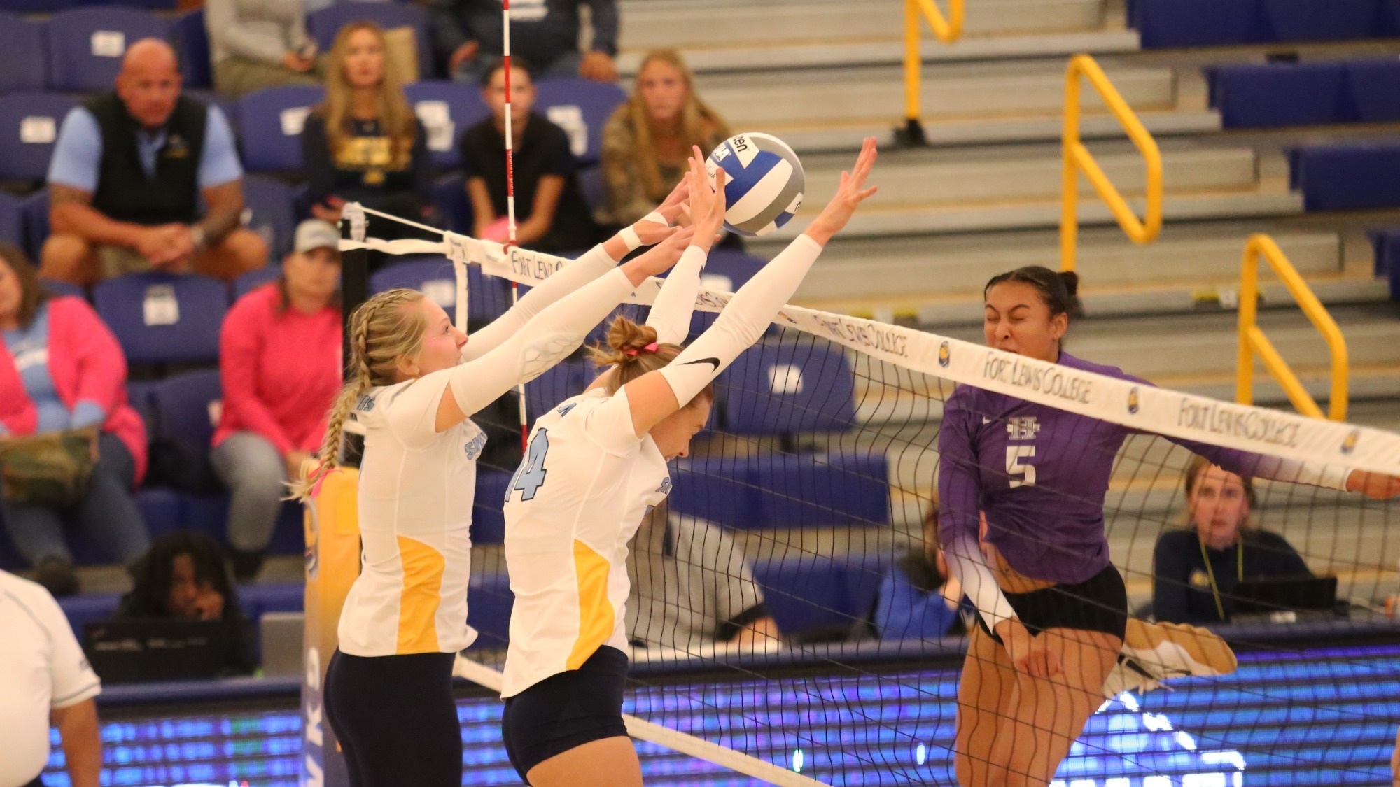 Logan Spragg - Women's Volleyball - Fort Lewis College Athletics