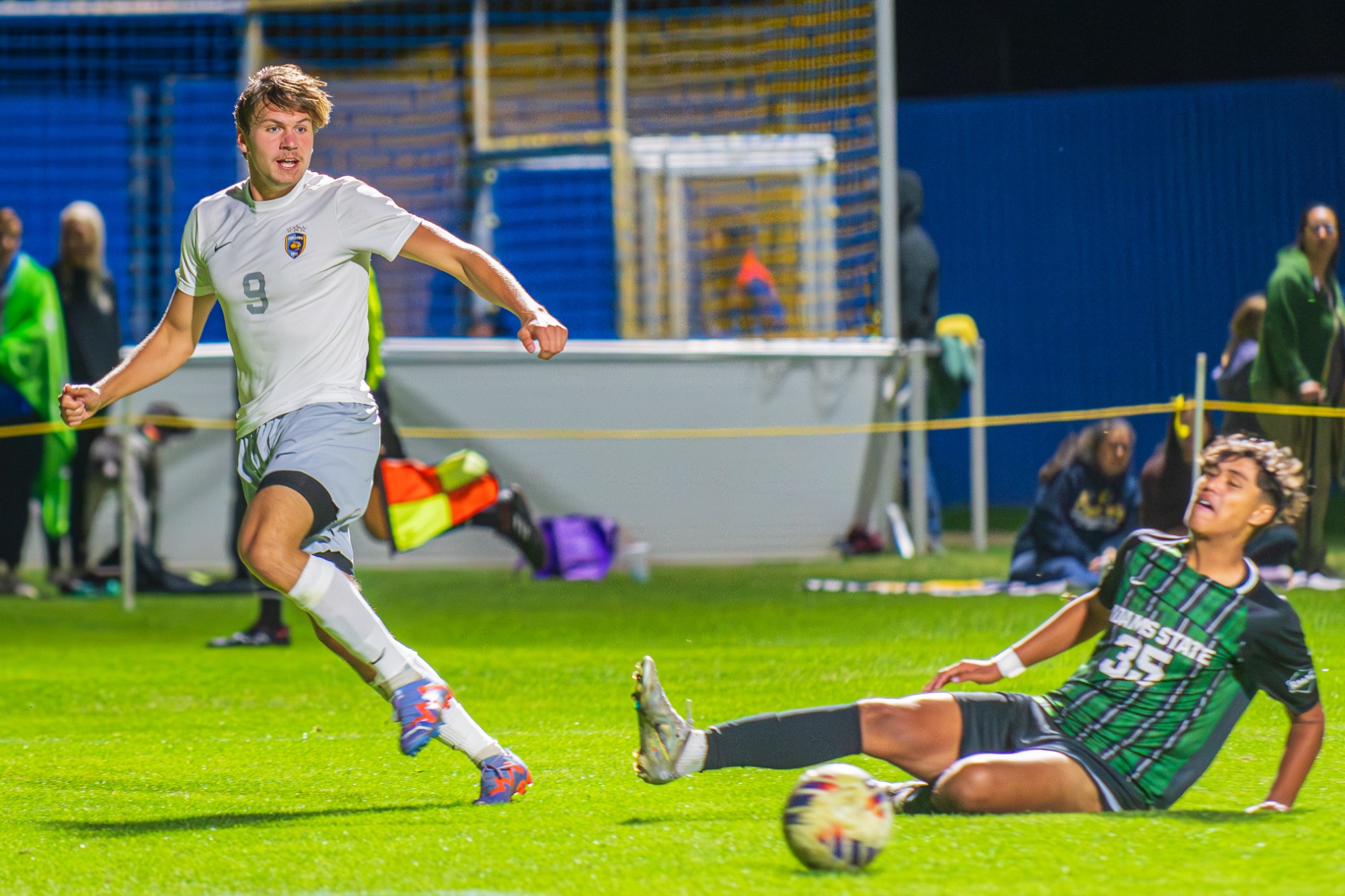 Hjalmarsson strikes twice as Skyhawks top Grizzlies 4-1 in conference ...