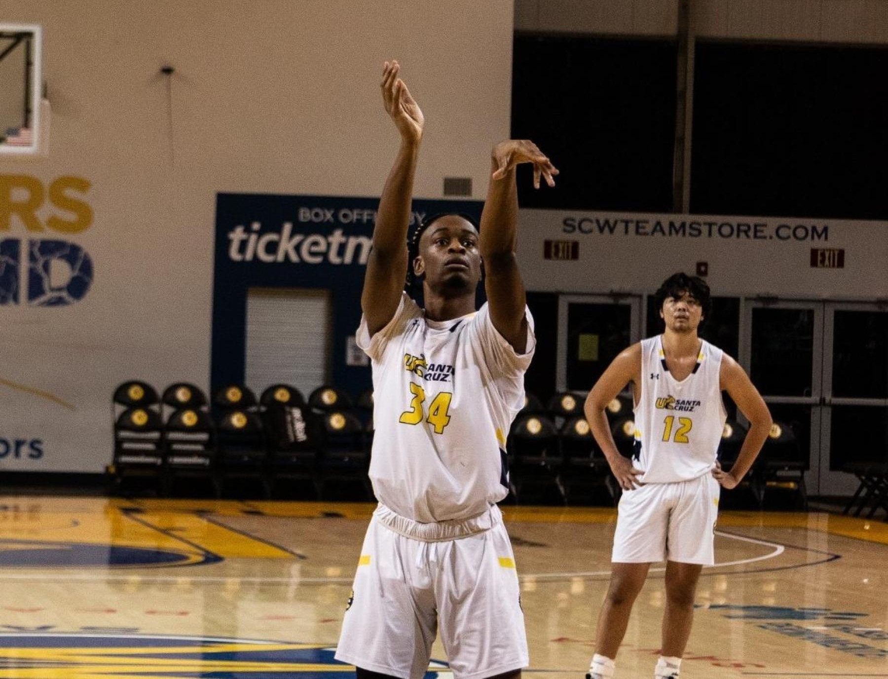 Nelson Etuk - 2023-24 - Men's Basketball - University of California ...