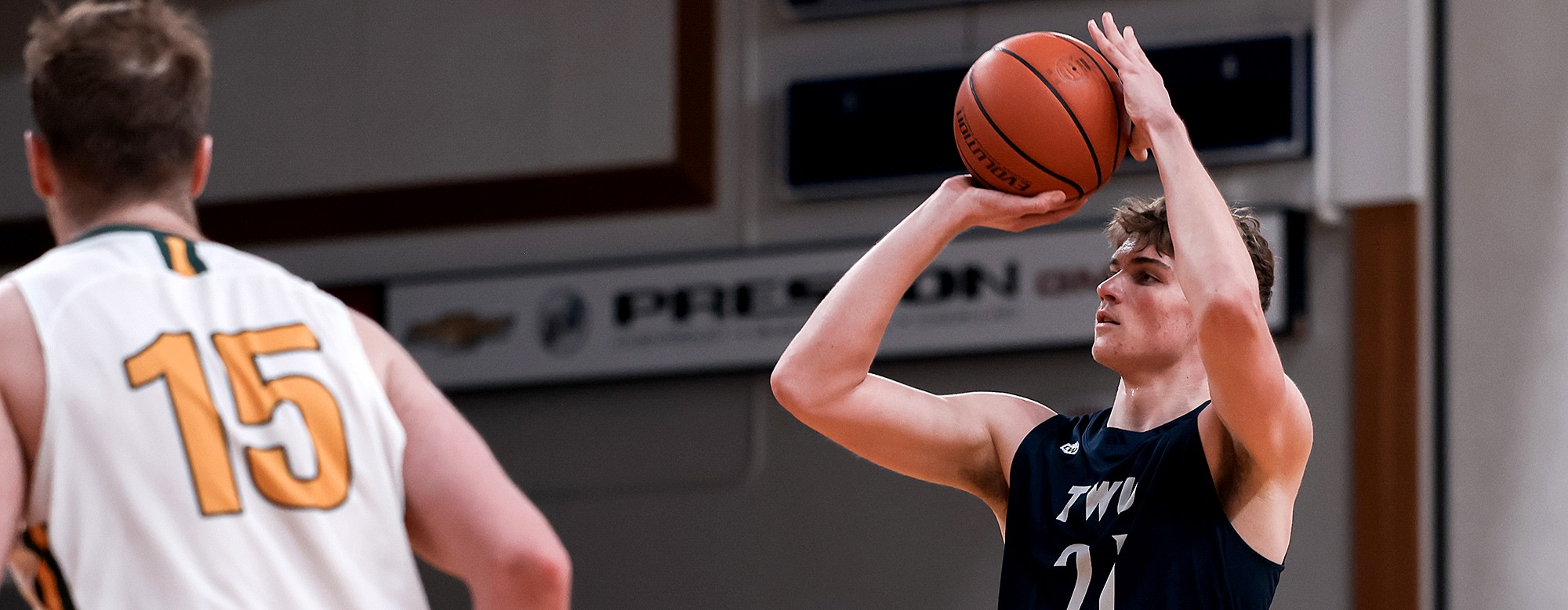 COUGARS GET SWEEP OF SPARTANS - Trinity Western University