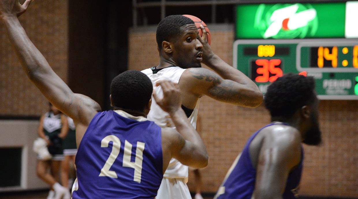 PJ Davis - Men's Basketball - Delta State University Athletics