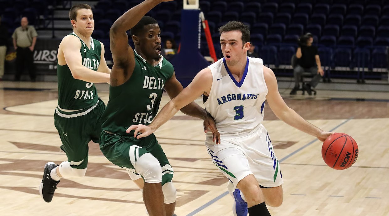 PJ Davis - Men's Basketball - Delta State University Athletics