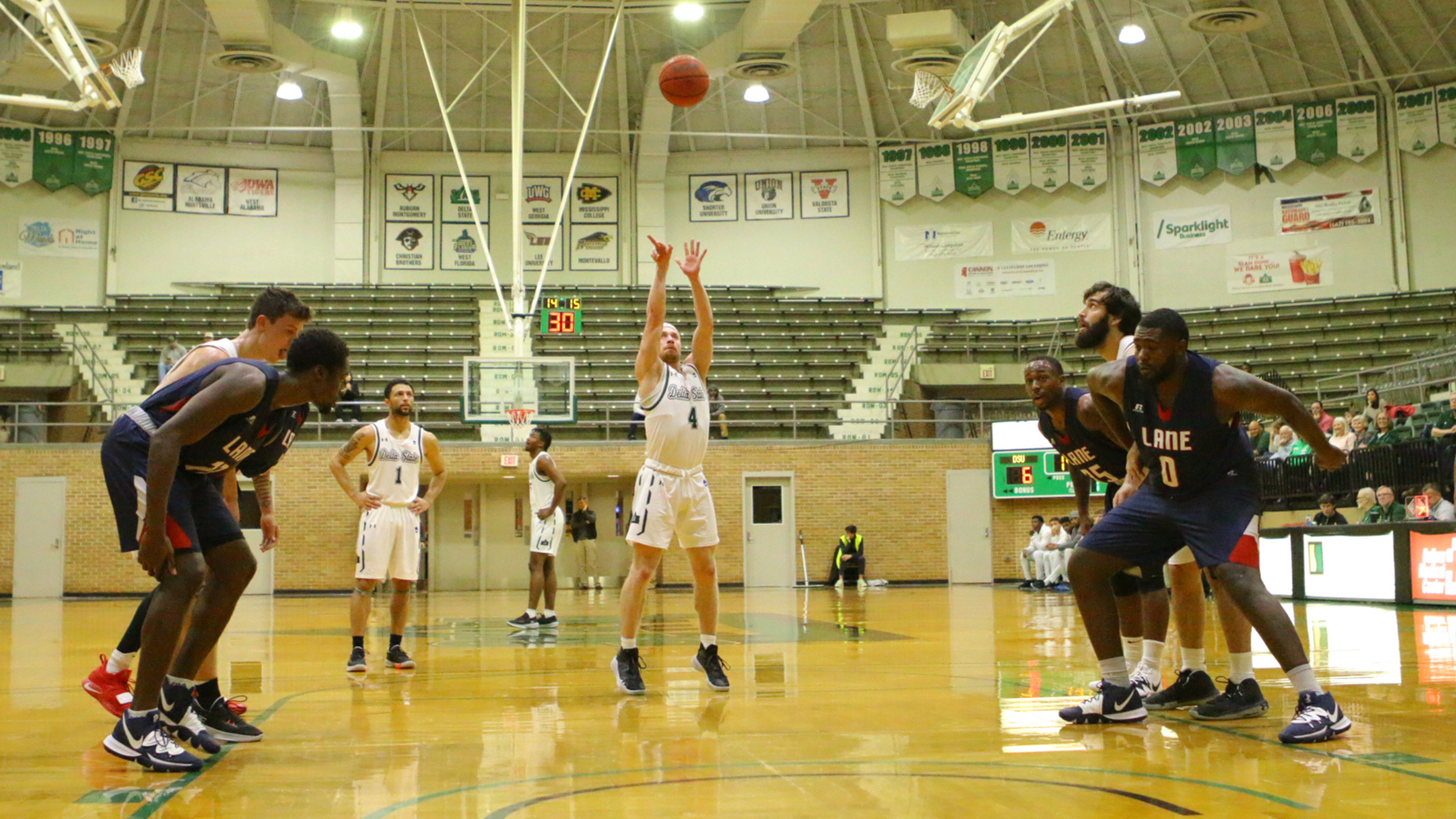 Anderson McCoy - Men's Basketball - Delta State University Athletics