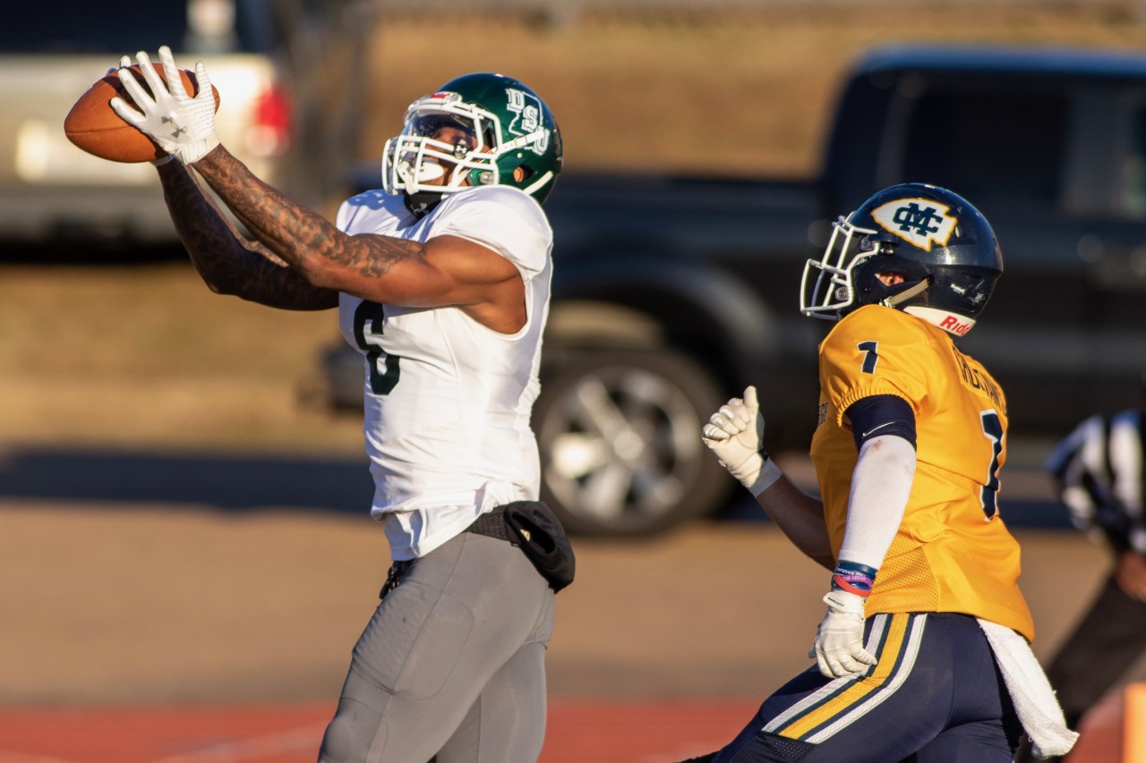 Junior Faulk - Football - Delta State University Athletics