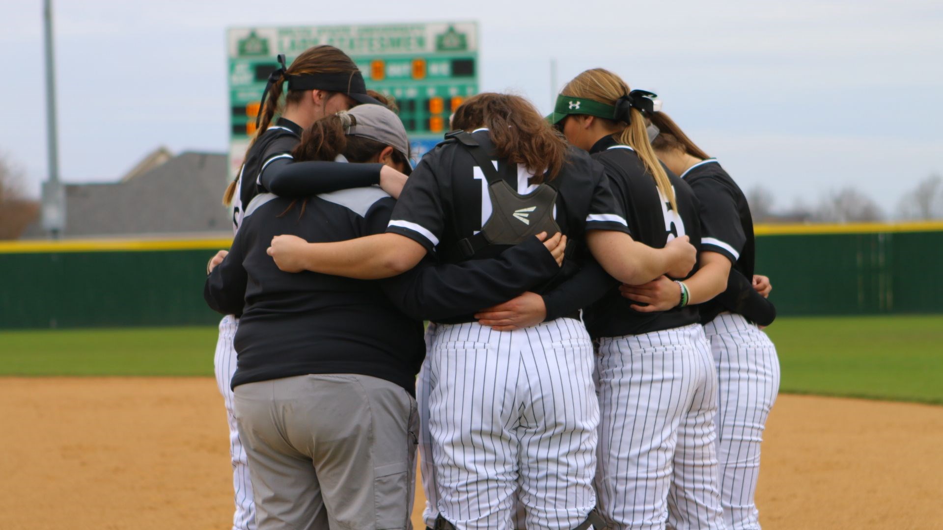 DSU Softball: The Lady Statesman Standard - Delta State University ...