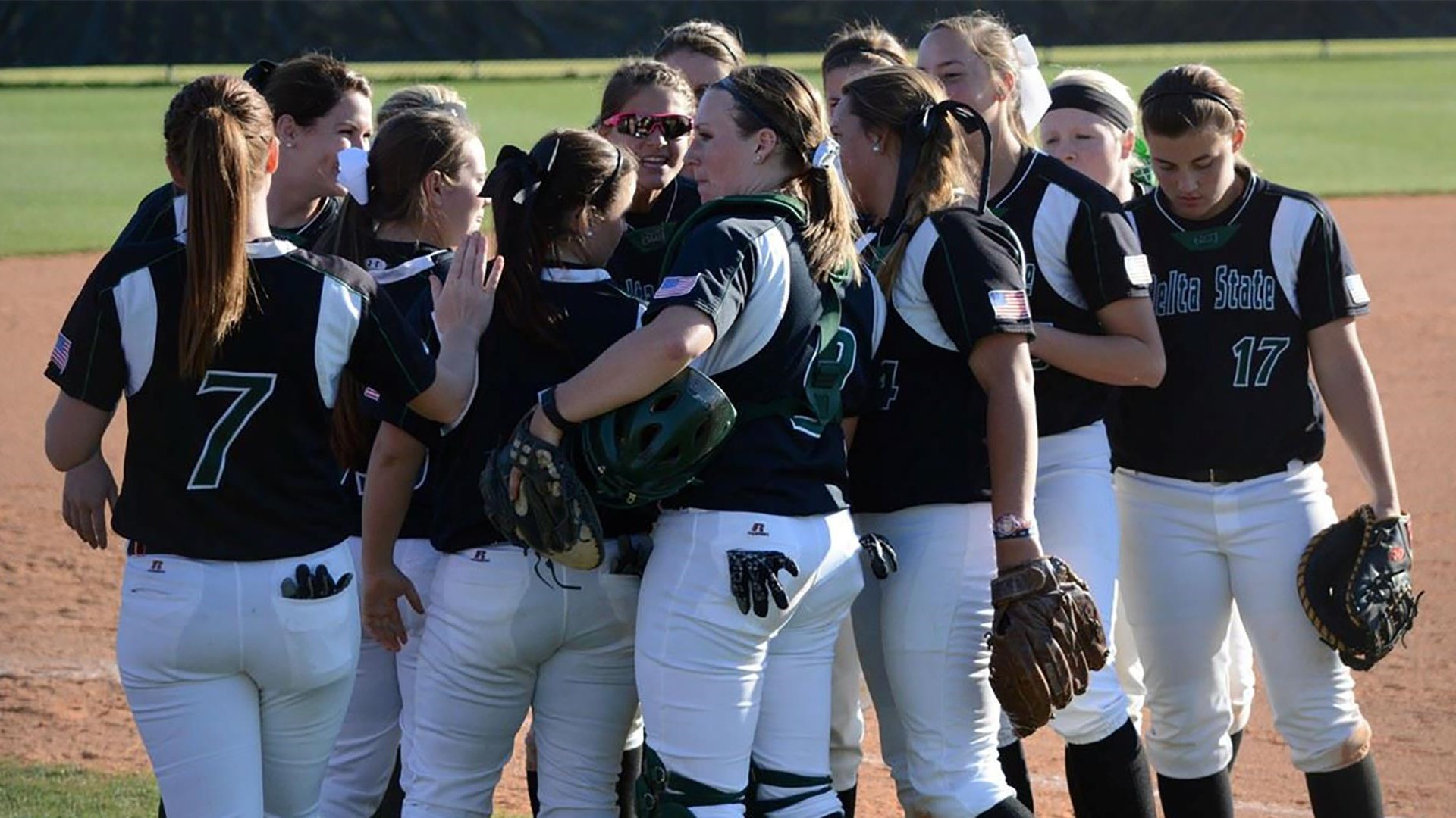 On This Day: Hit Parade Lifts No. 20 Lady Statesmen Past Shorter ...