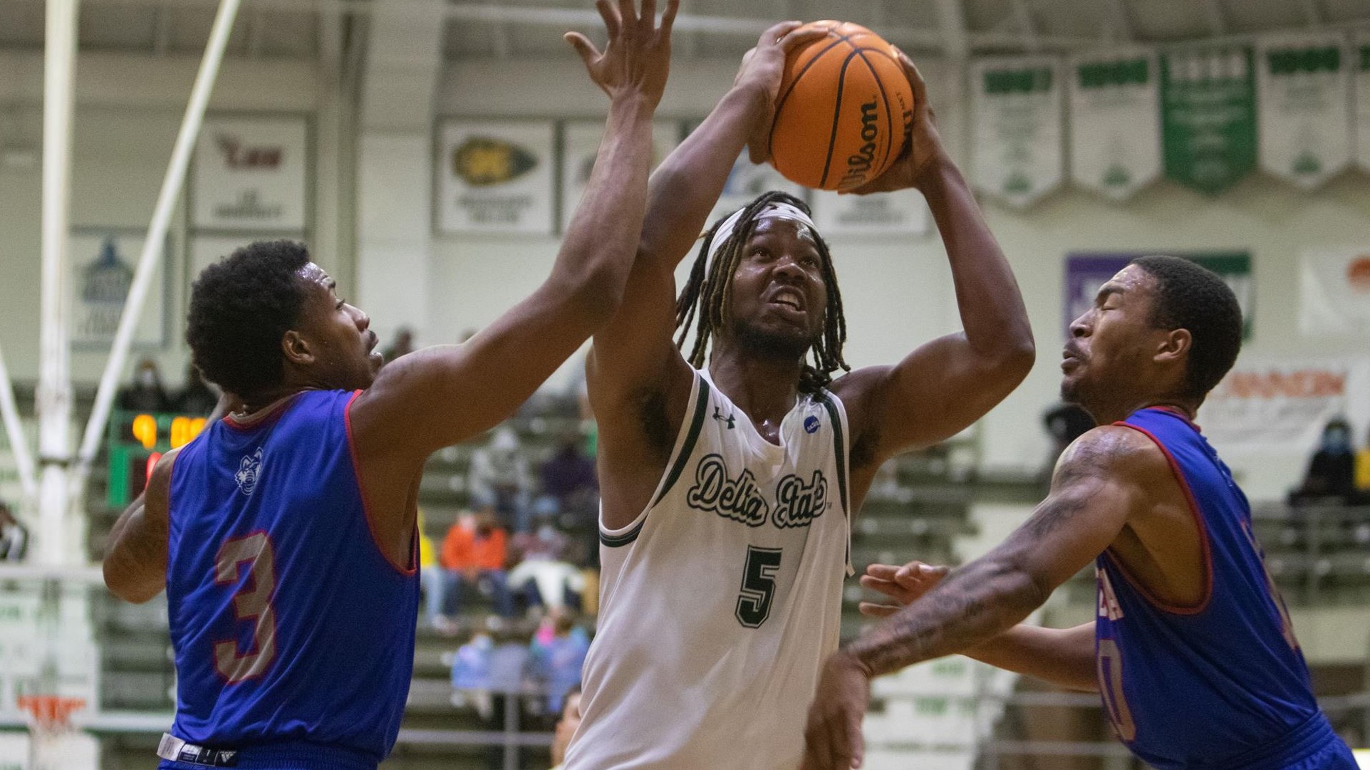 West Alabama Tigers Sprint Past Delta State - Delta State University ...