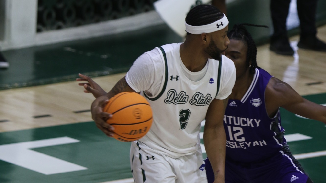 Statesmen Winning Streak Extends at Mississippi College - Delta State ...