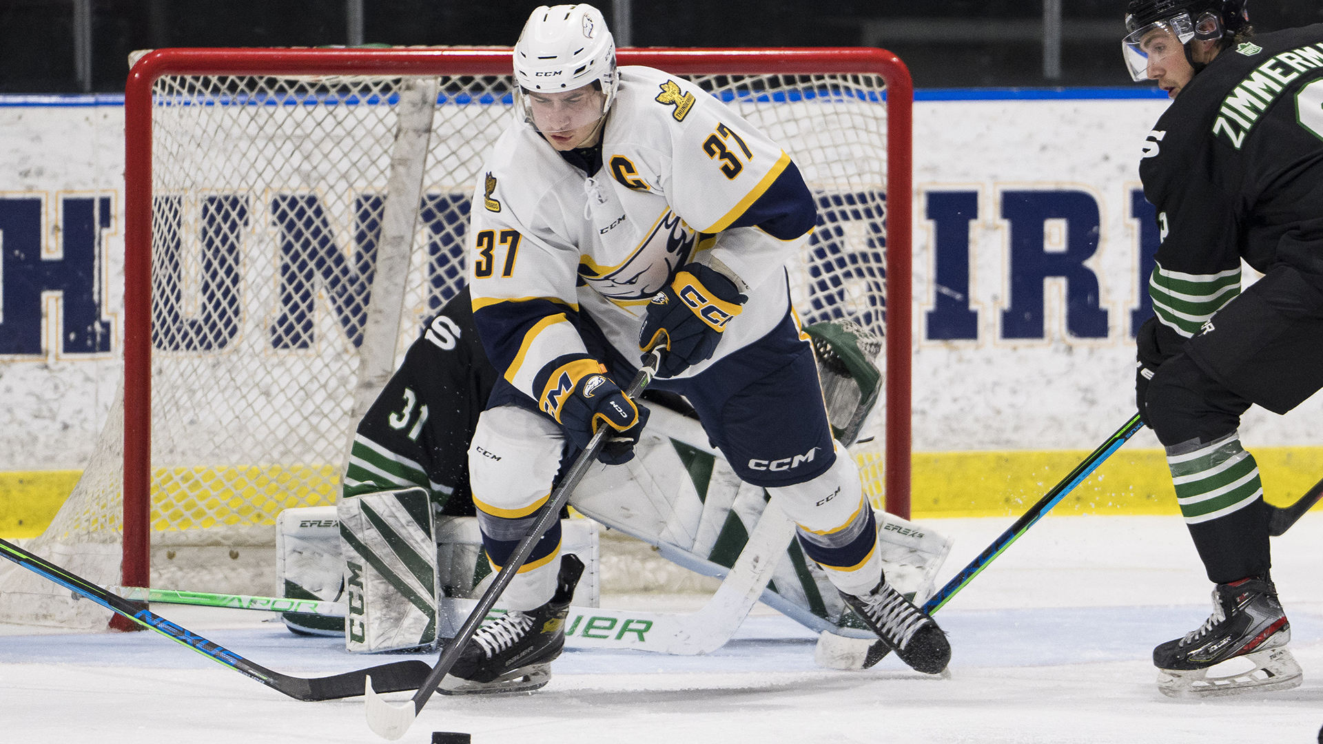 Huskies hand T-Birds first regulation loss - University of British ...