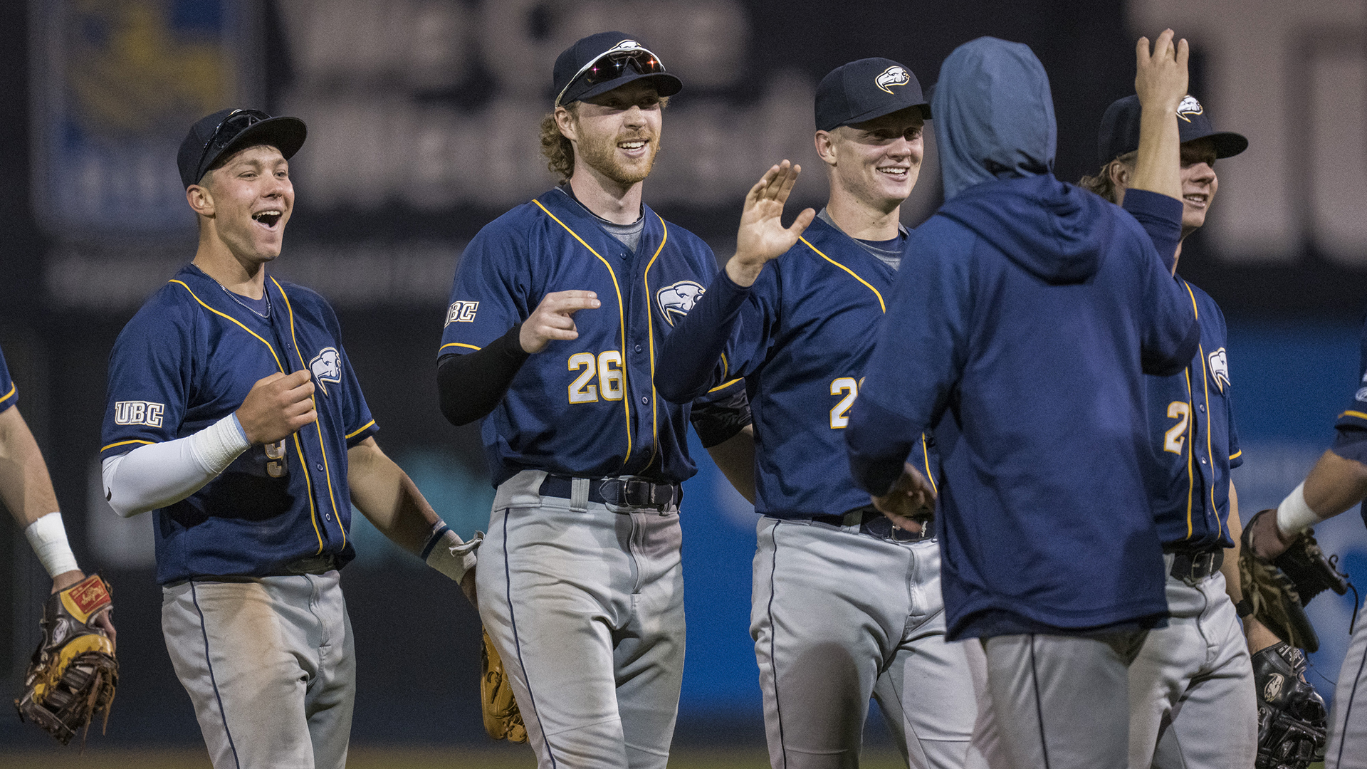 T-Birds earn 5-2 win over Warriors to close weekend - University of ...