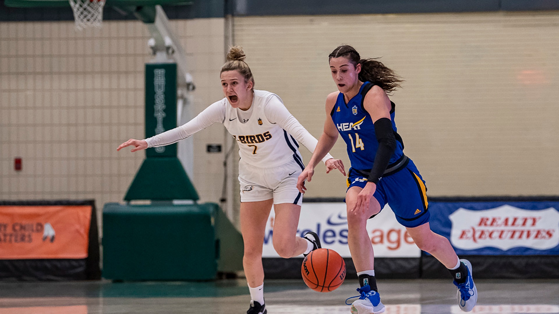 Taelor Coxford - Women's Basketball - University of British Columbia ...