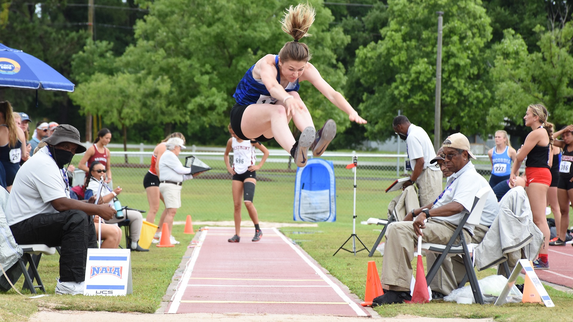Rebecca Dutchak - Track and Field - University of British Columbia ...
