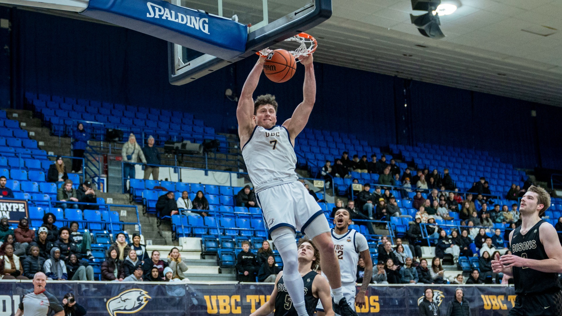 UBC grabs statement victory over conference win leader Manitoba ...